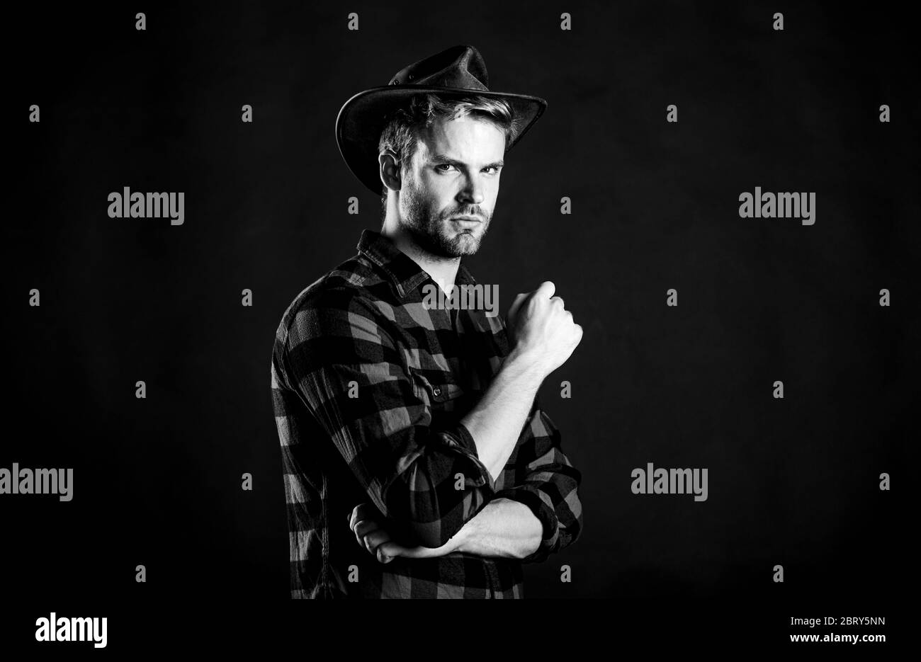 brave cowboy. Vintage style man. Wild West retro cowboy. cowboy in ...