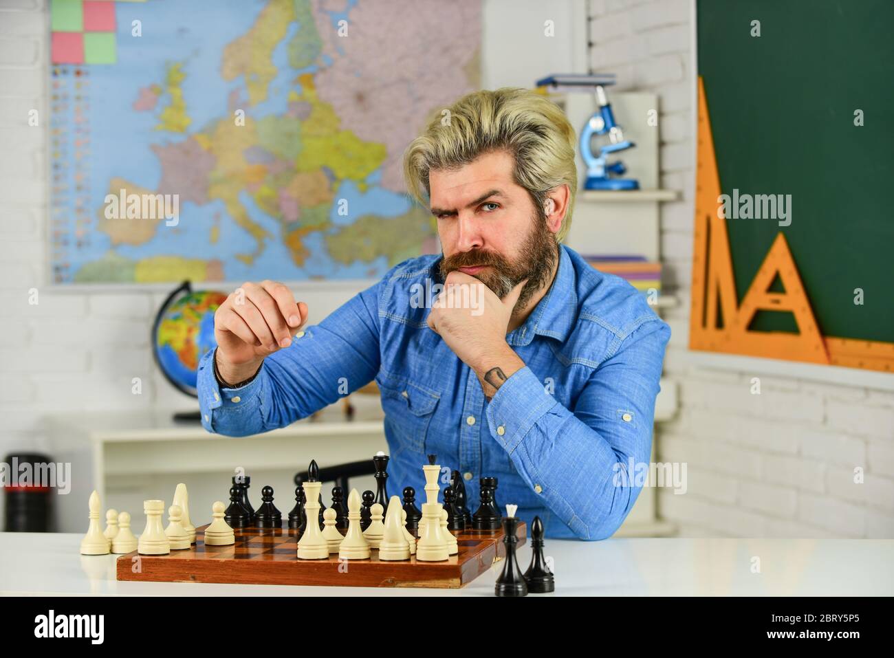 Chess Federation. Schoolboard fun. teacher make training lesson ...