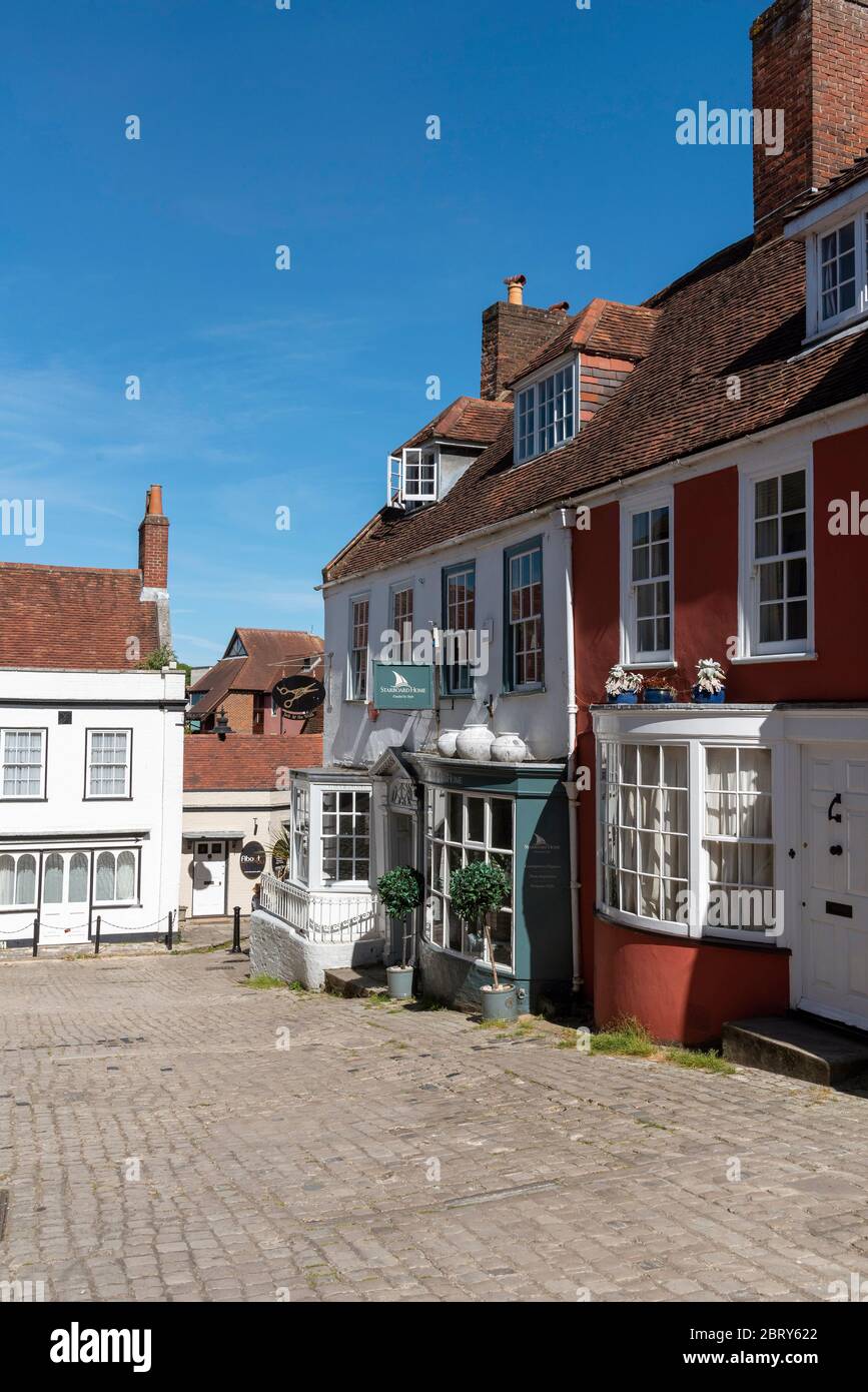 Lymington Town Centre High Resolution Stock Photography and Images - Alamy