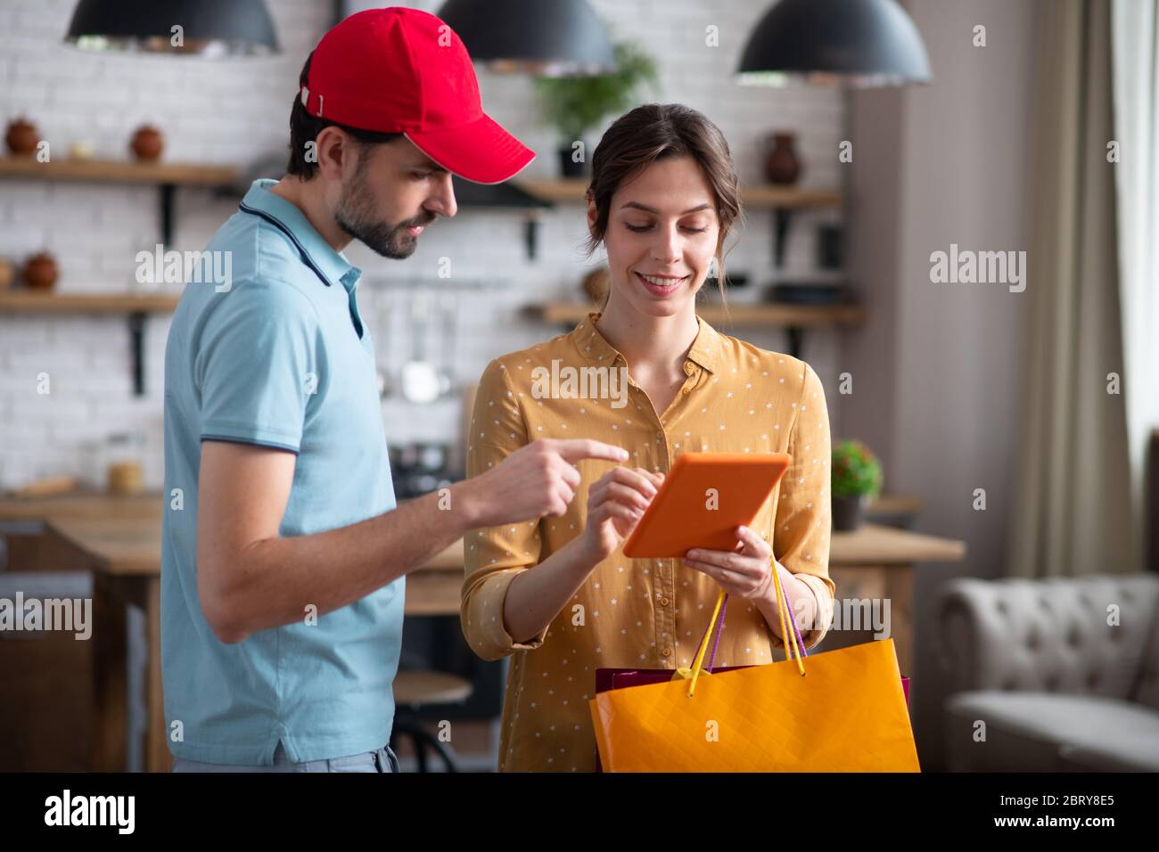 Helping online conversation hi-res stock photography and images - Alamy