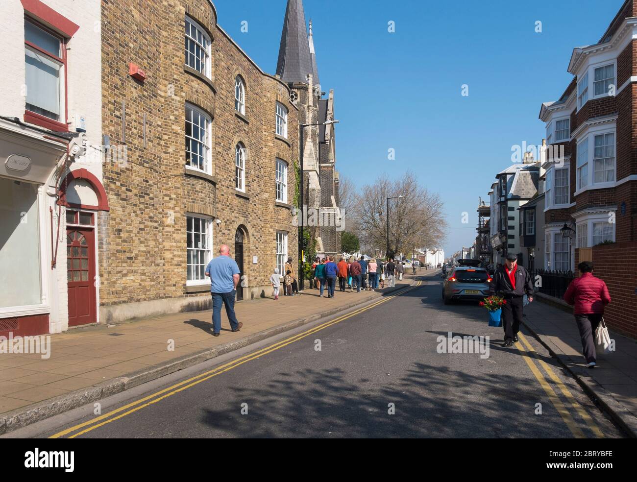 Deal kent high street hi-res stock photography and images - Alamy