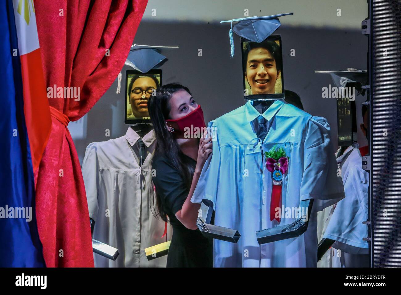 Manila high school students hi-res stock photography and images - Alamy