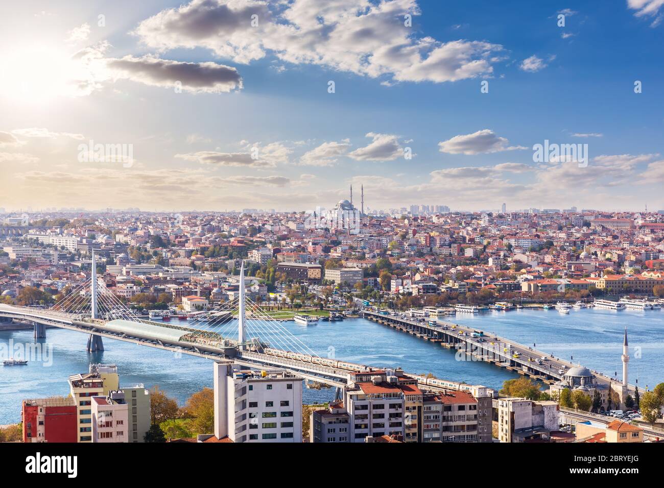 Golden horn bridges hi-res stock photography and images - Alamy