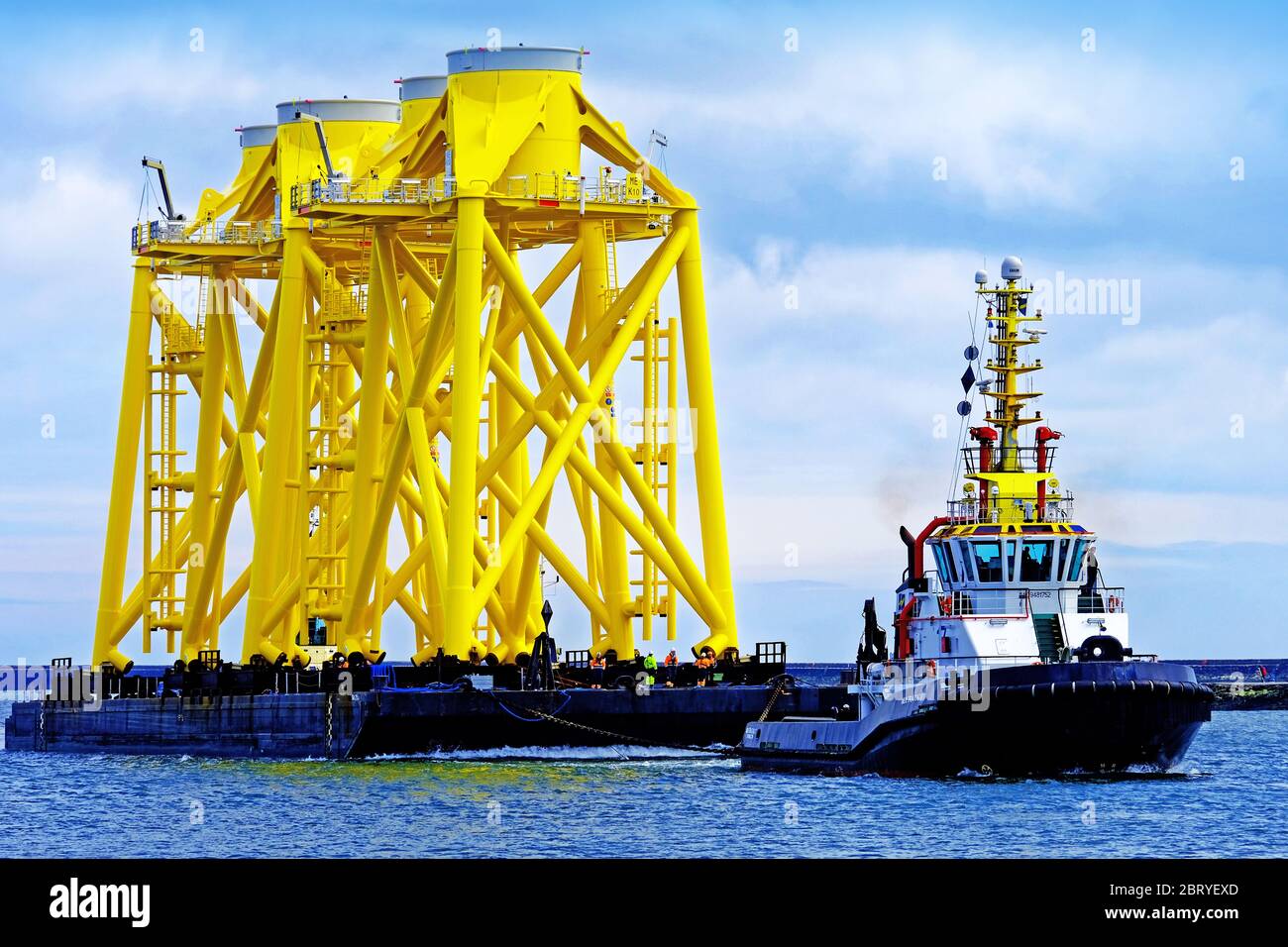 Wind turbine tops being towed up the river Tyne to Smulders yard for ...