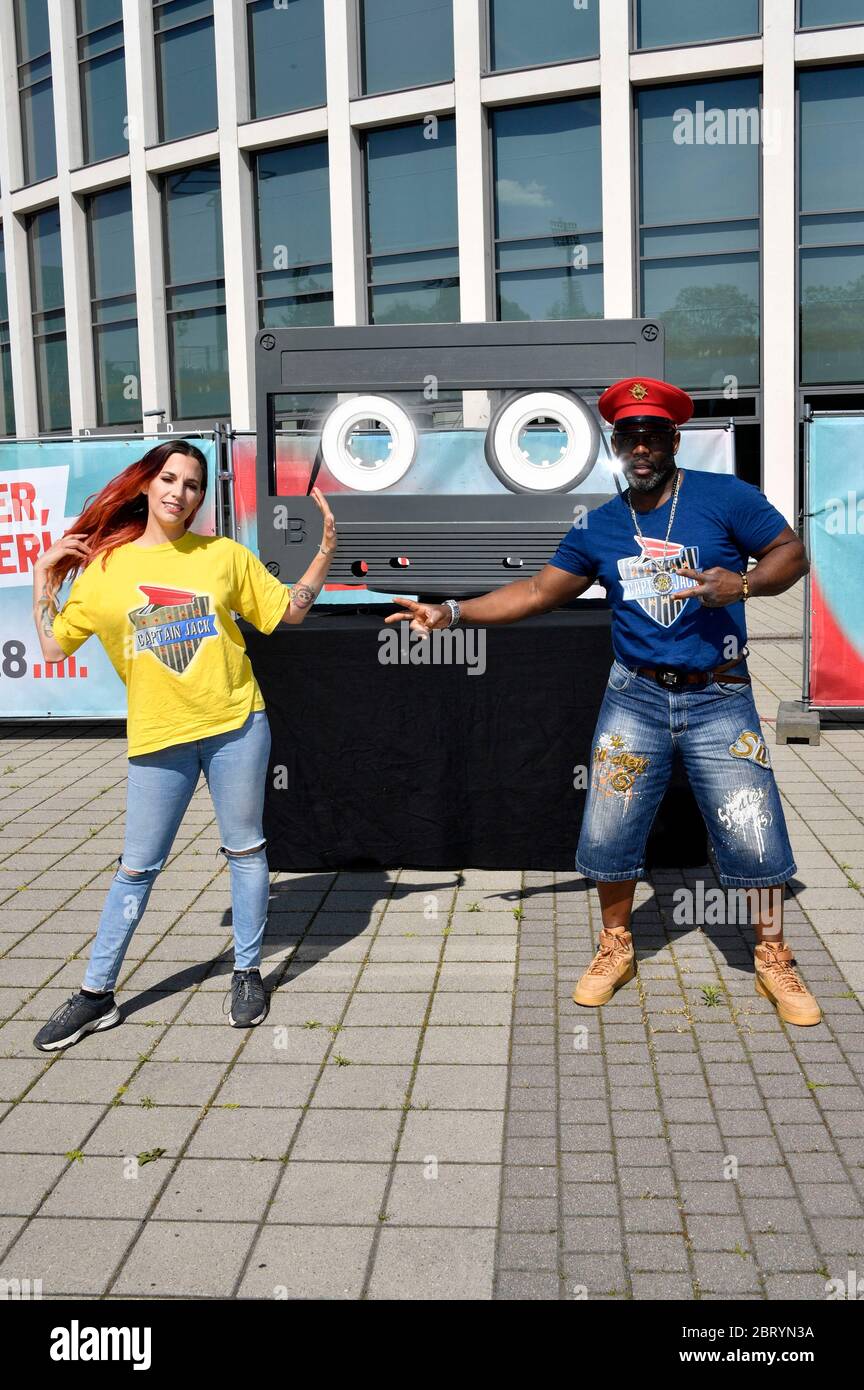 Berlin, Deutschland. 21st May, 2020. Michelle Stanley and Bruce Lacy of ...