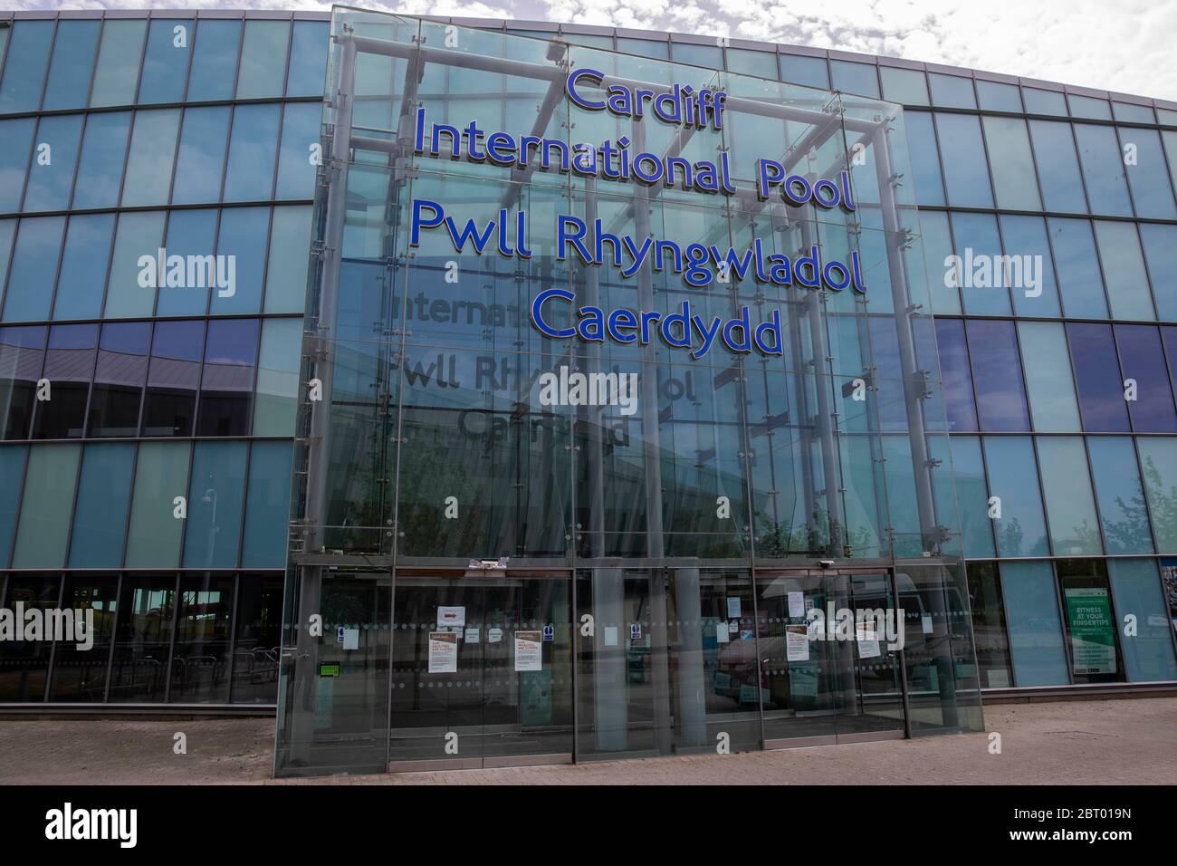 Cardiff swimming pool hi-res stock photography and images - Alamy