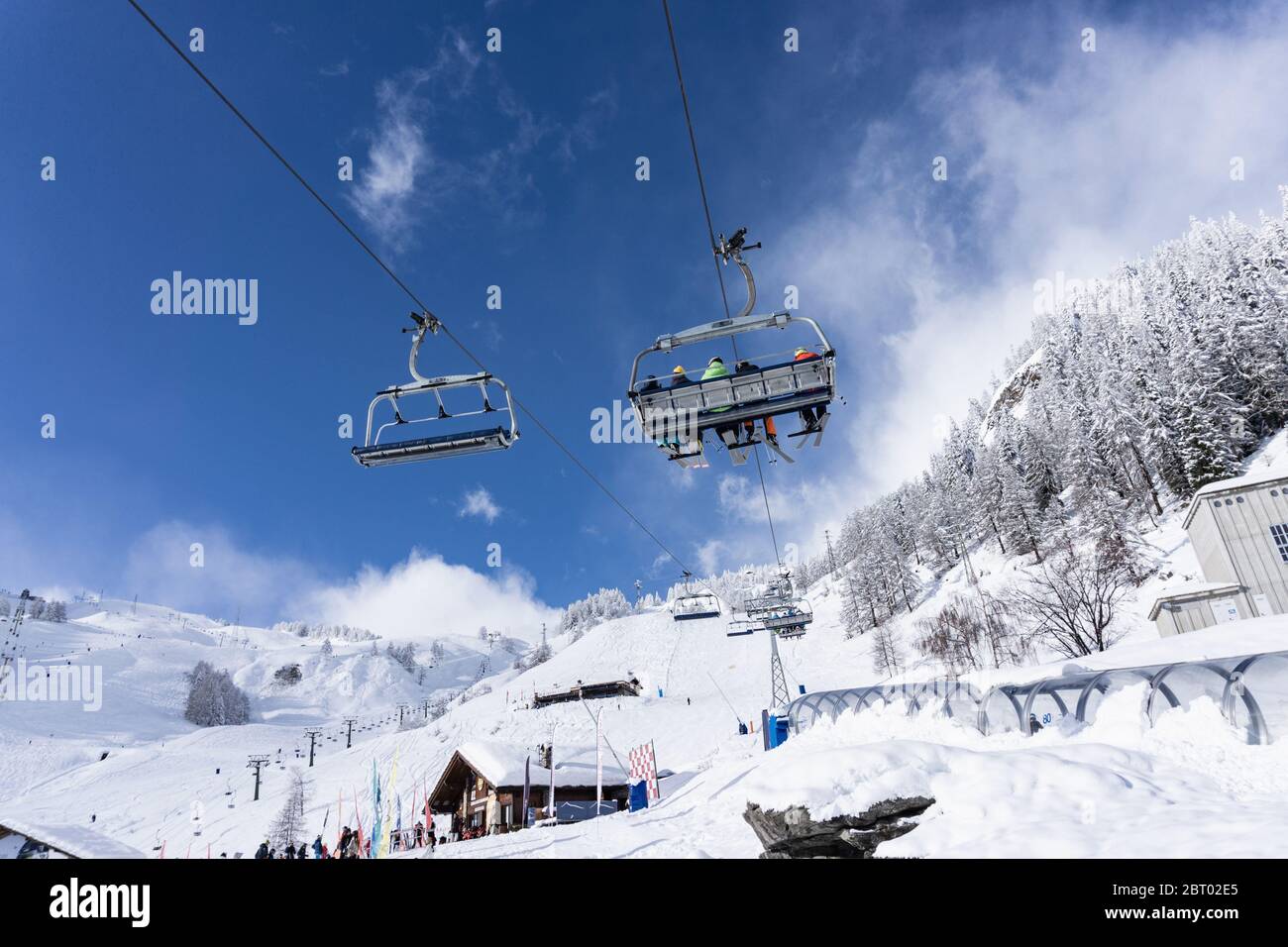 Chamonix ski lift hi-res stock photography and images - Alamy
