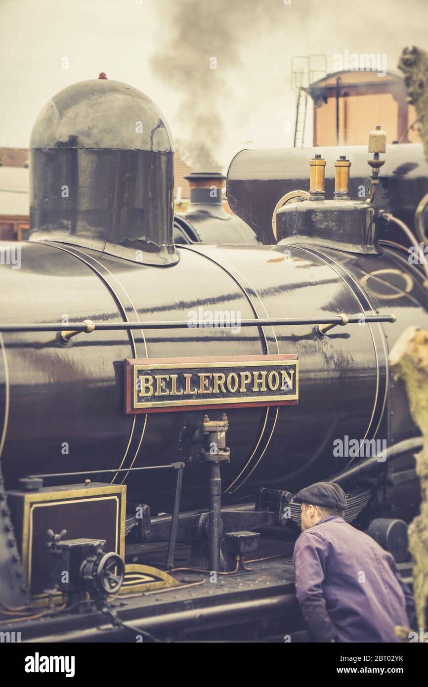 Man inspecting steam engine hi-res stock photography and images - Alamy
