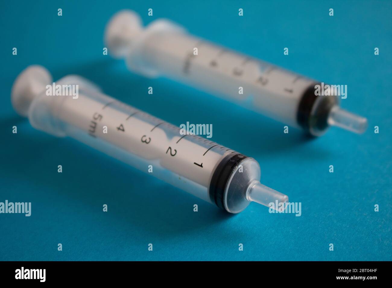 Medical syringe drug health care hi-res stock photography and images ...