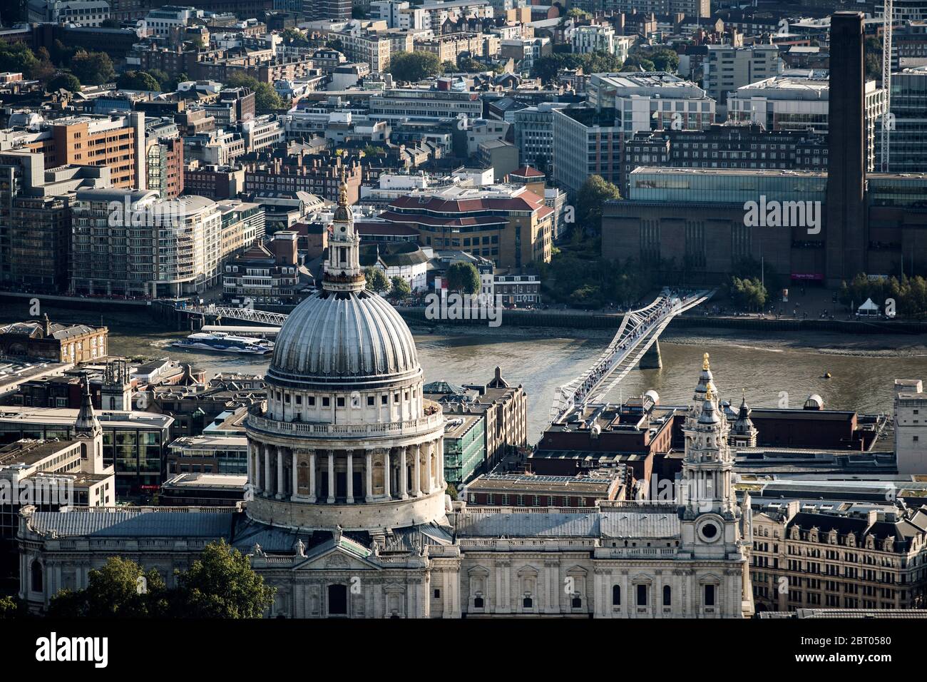 London Tate Modern View High Resolution Stock Photography and Images ...