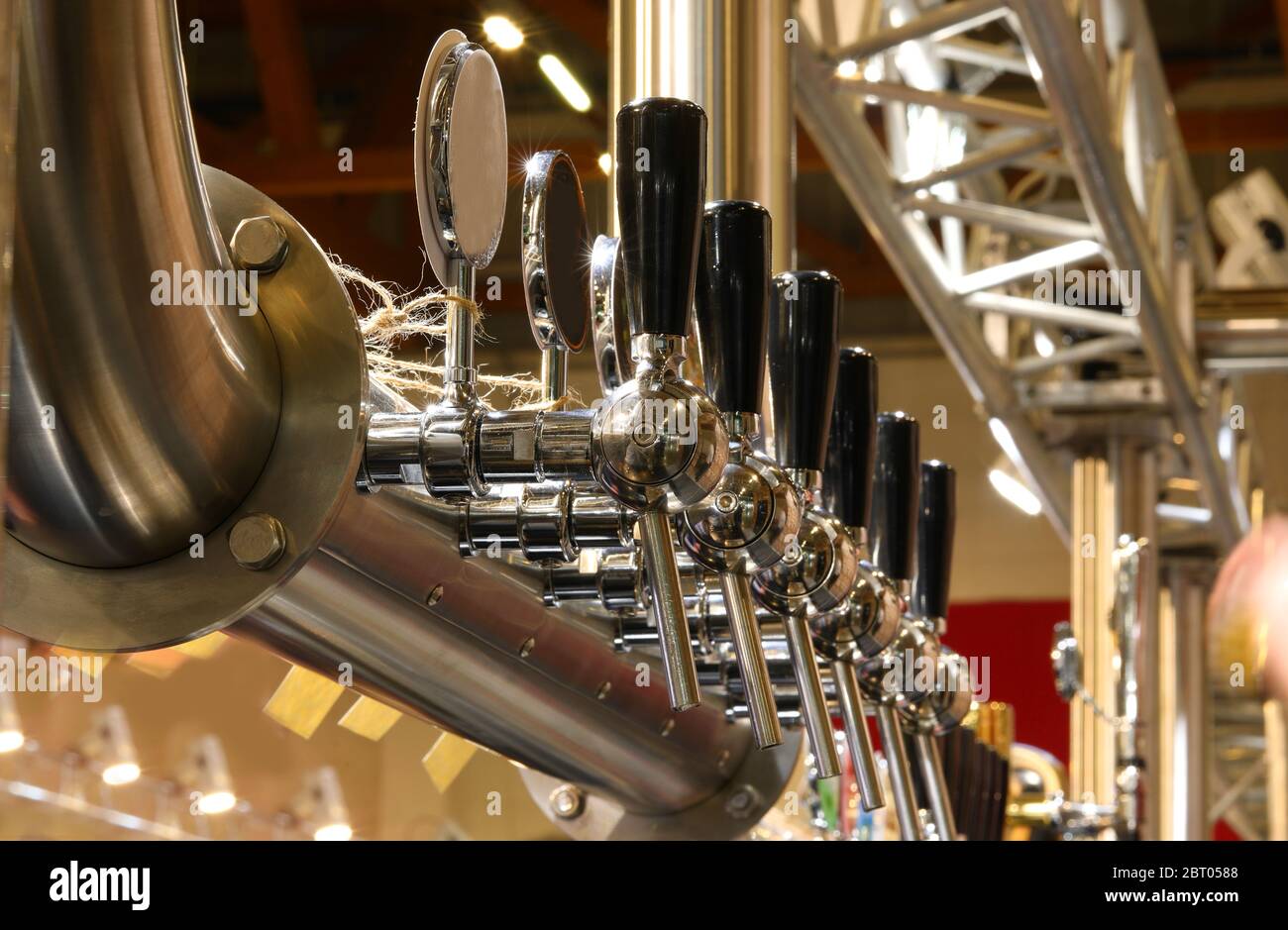 Draft beer dispensers hi-res stock photography and images - Alamy