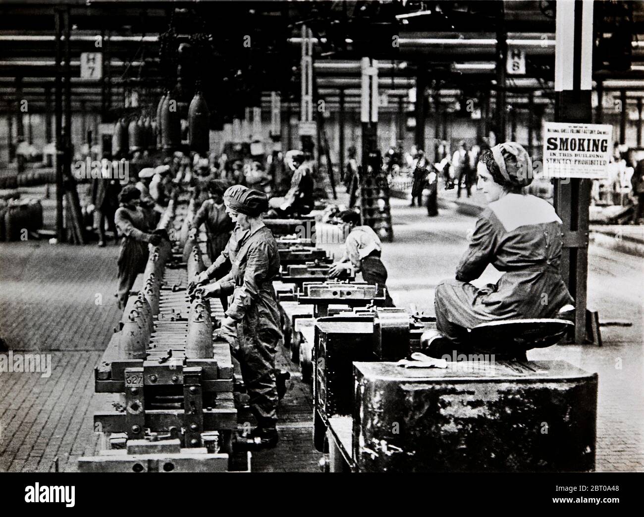 Women in a military munitions factory circa 1915-1918, England Stock ...