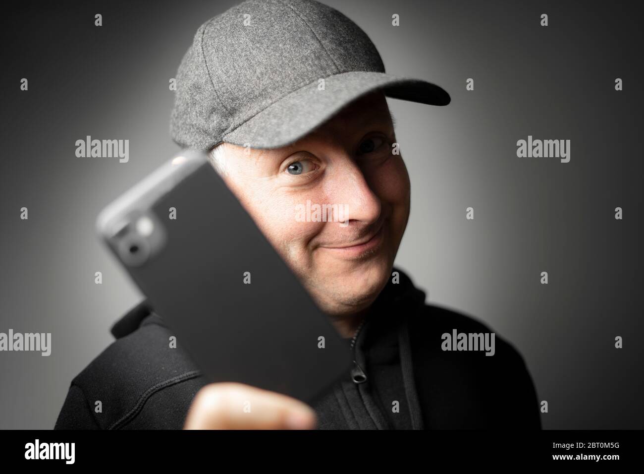 Man content expression hi-res stock photography and images - Alamy