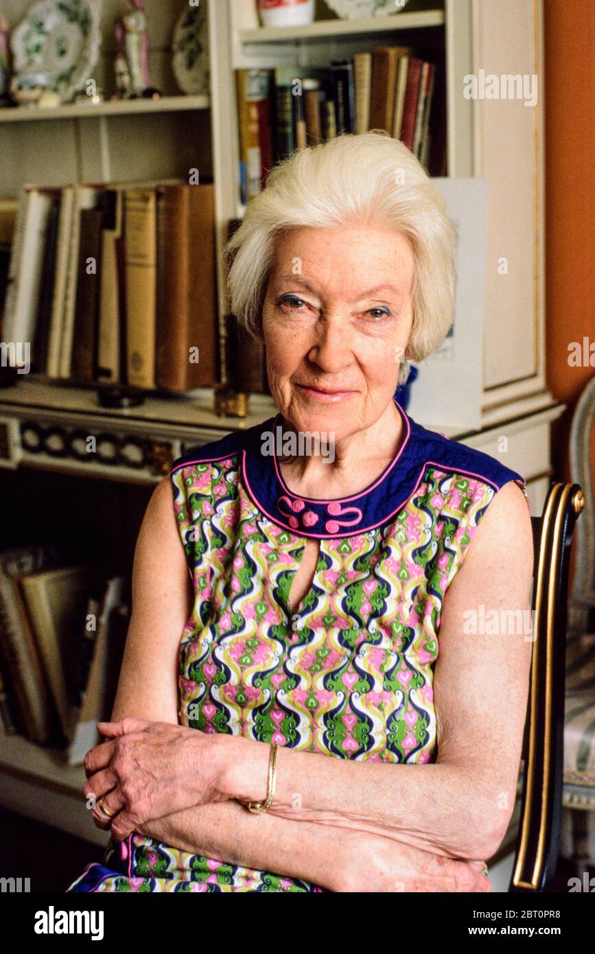 Dilys hi-res stock photography and images - Alamy