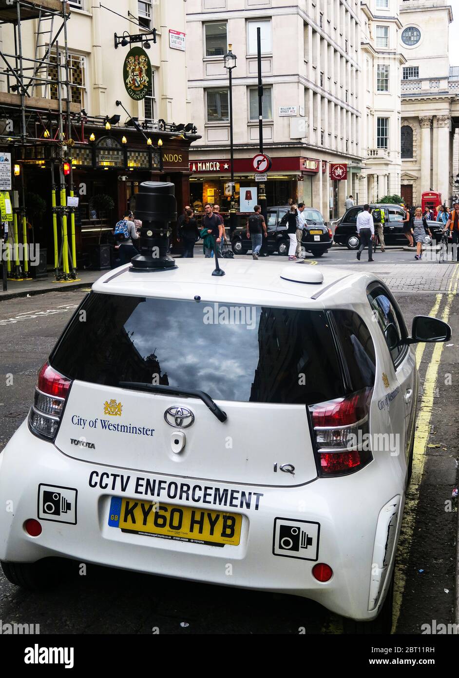 CCTV enforcement car in London Stock Photo - Alamy
