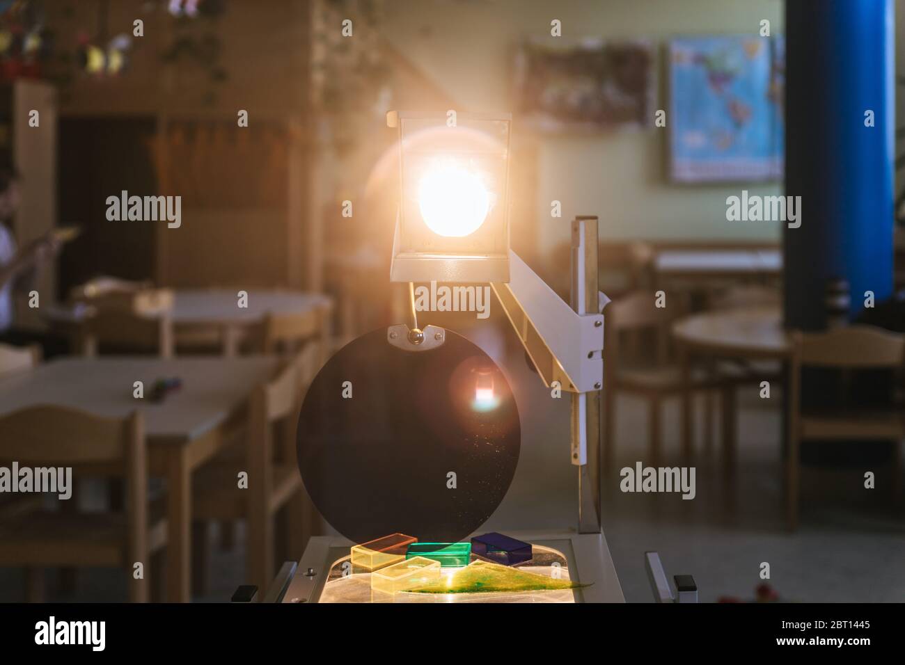 Vintage overhead projector in elementary school Stock Photo - Alamy