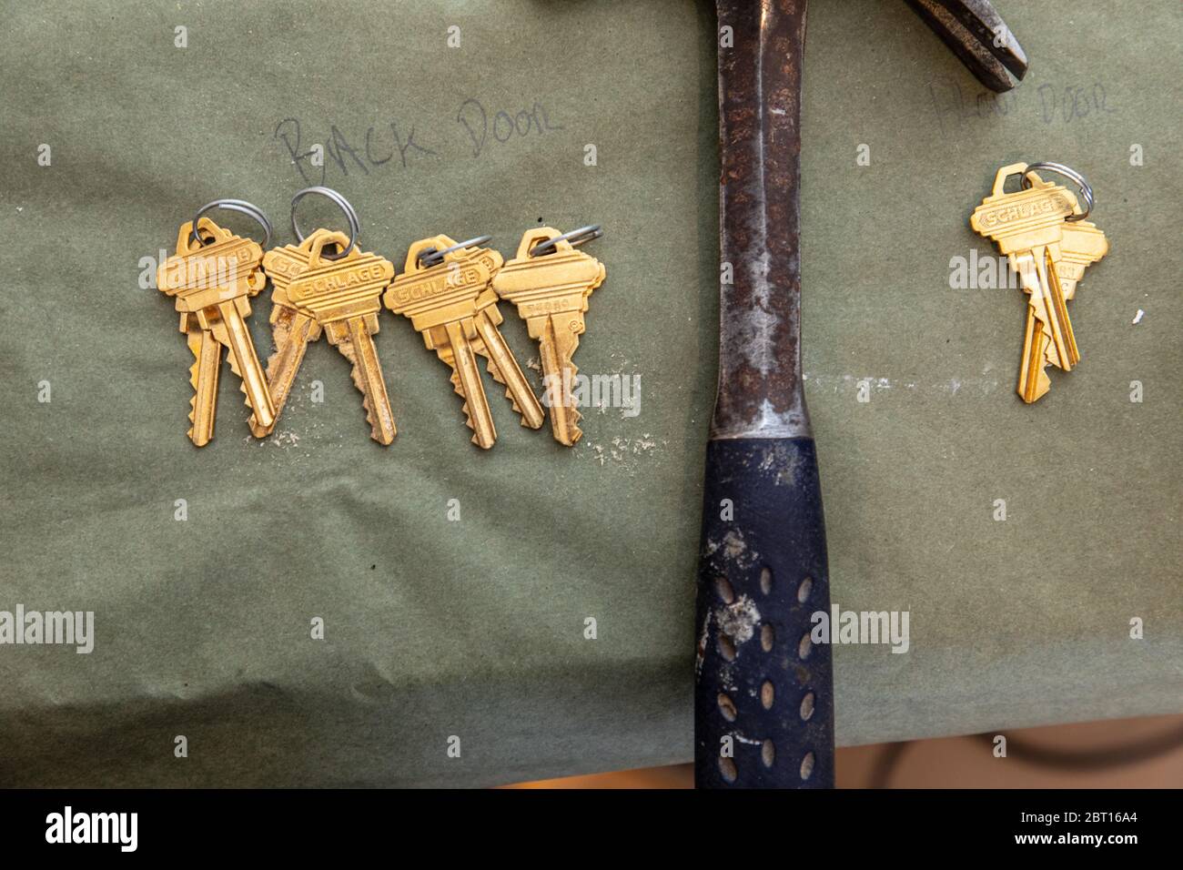 Keys to the castle hi-res stock photography and images - Alamy