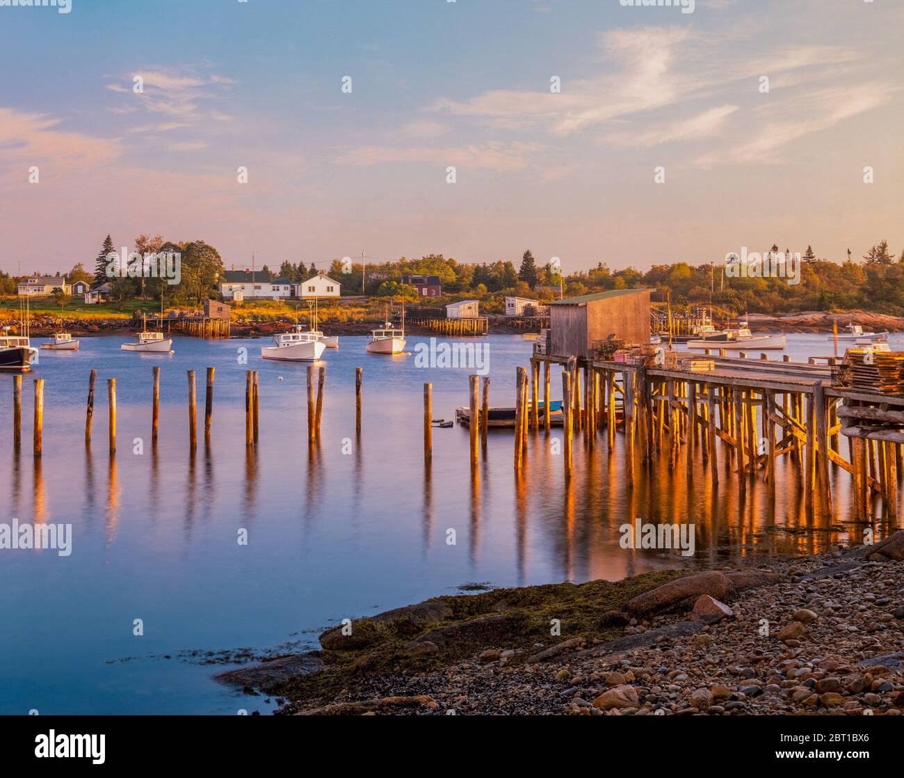 Ocean wharf vacations hi-res stock photography and images - Alamy