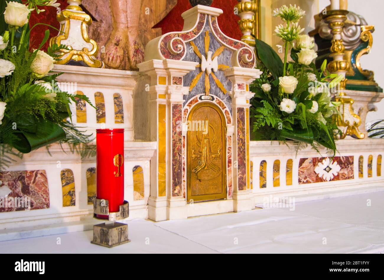 Gold altar box hi-res stock photography and images - Alamy