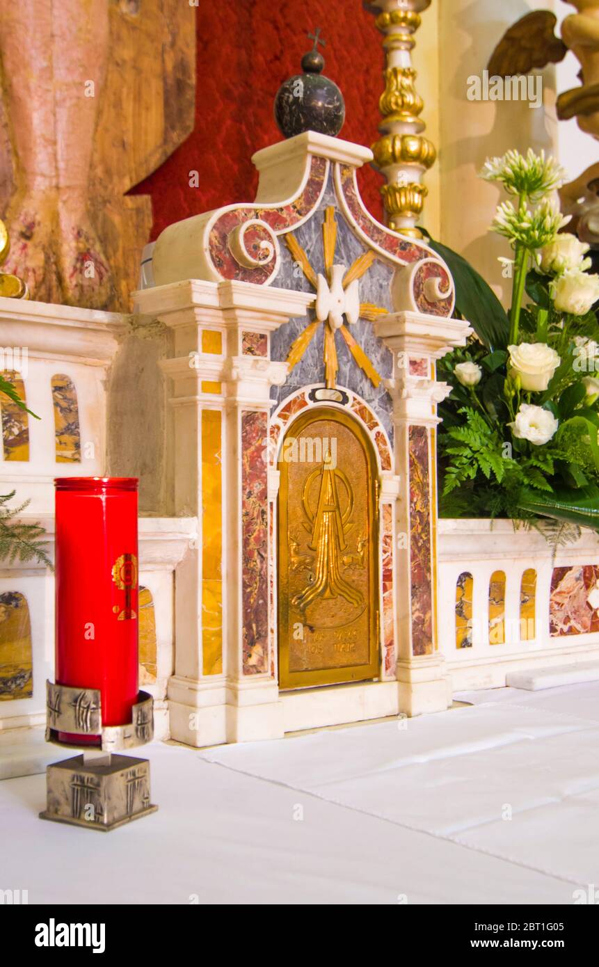 tabernacle decorated to guard the sancra ostia for Holy Mass in the old ...