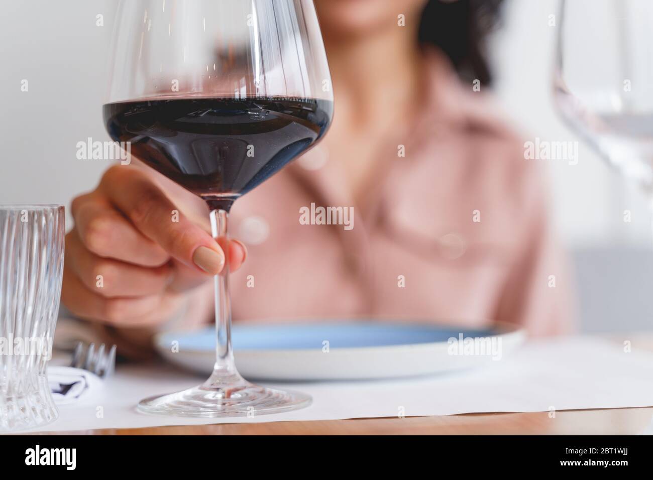 Grabbing alcohol hi-res stock photography and images - Alamy