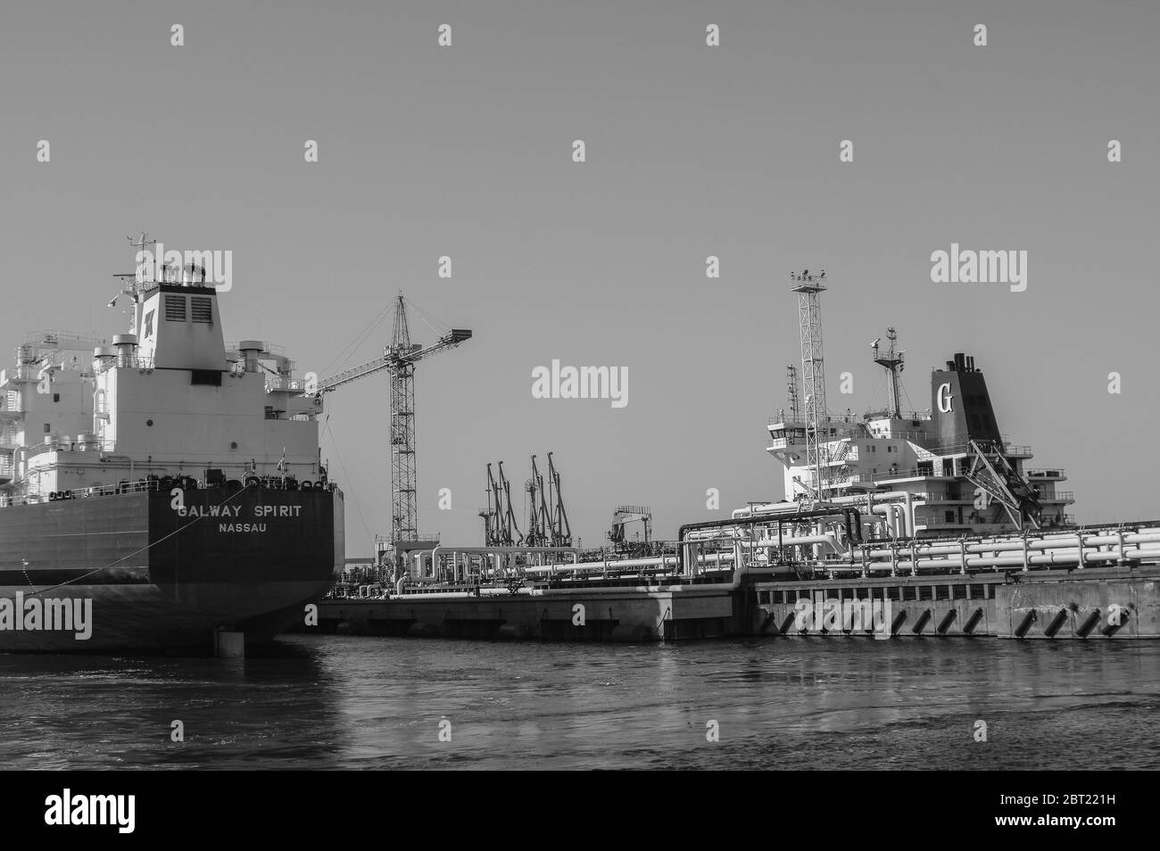 Oil Tanker in the harbor Stock Photo - Alamy