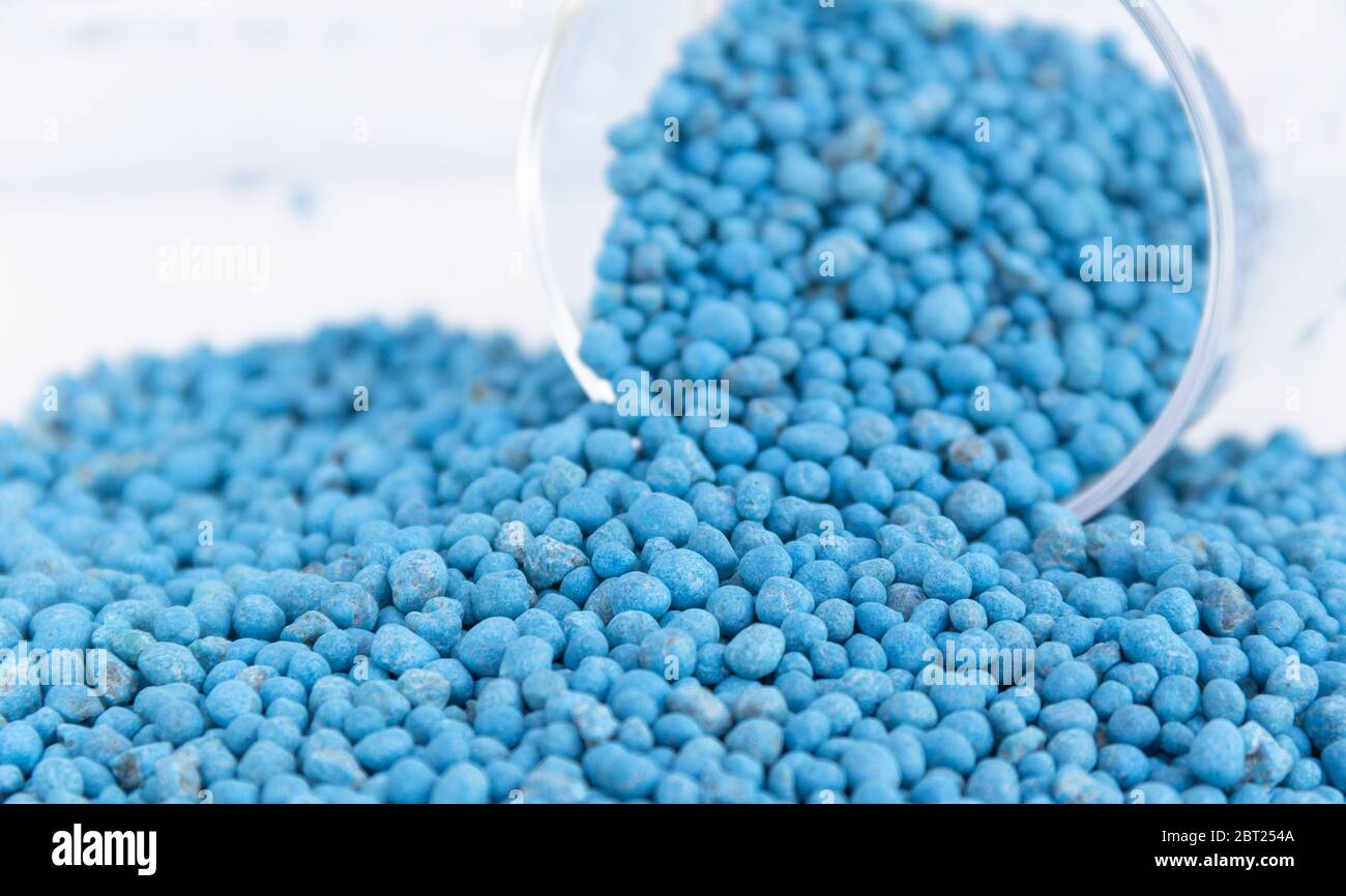 Chemical circle hi-res stock photography and images - Alamy