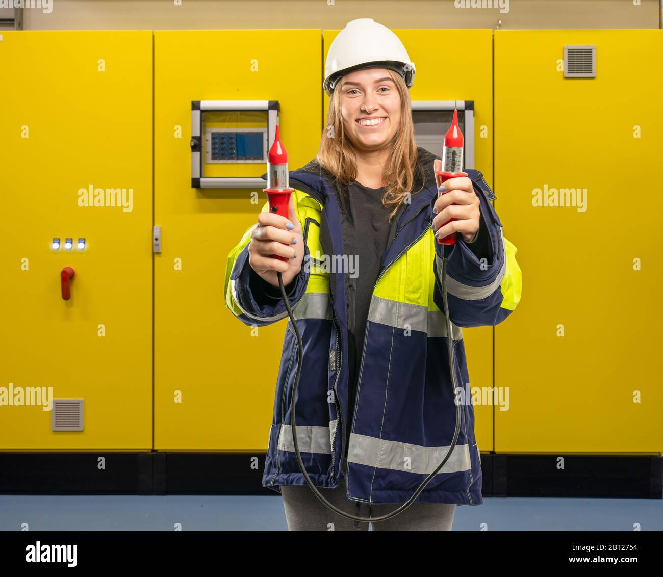 Electrical engineering training hi-res stock photography and images - Alamy