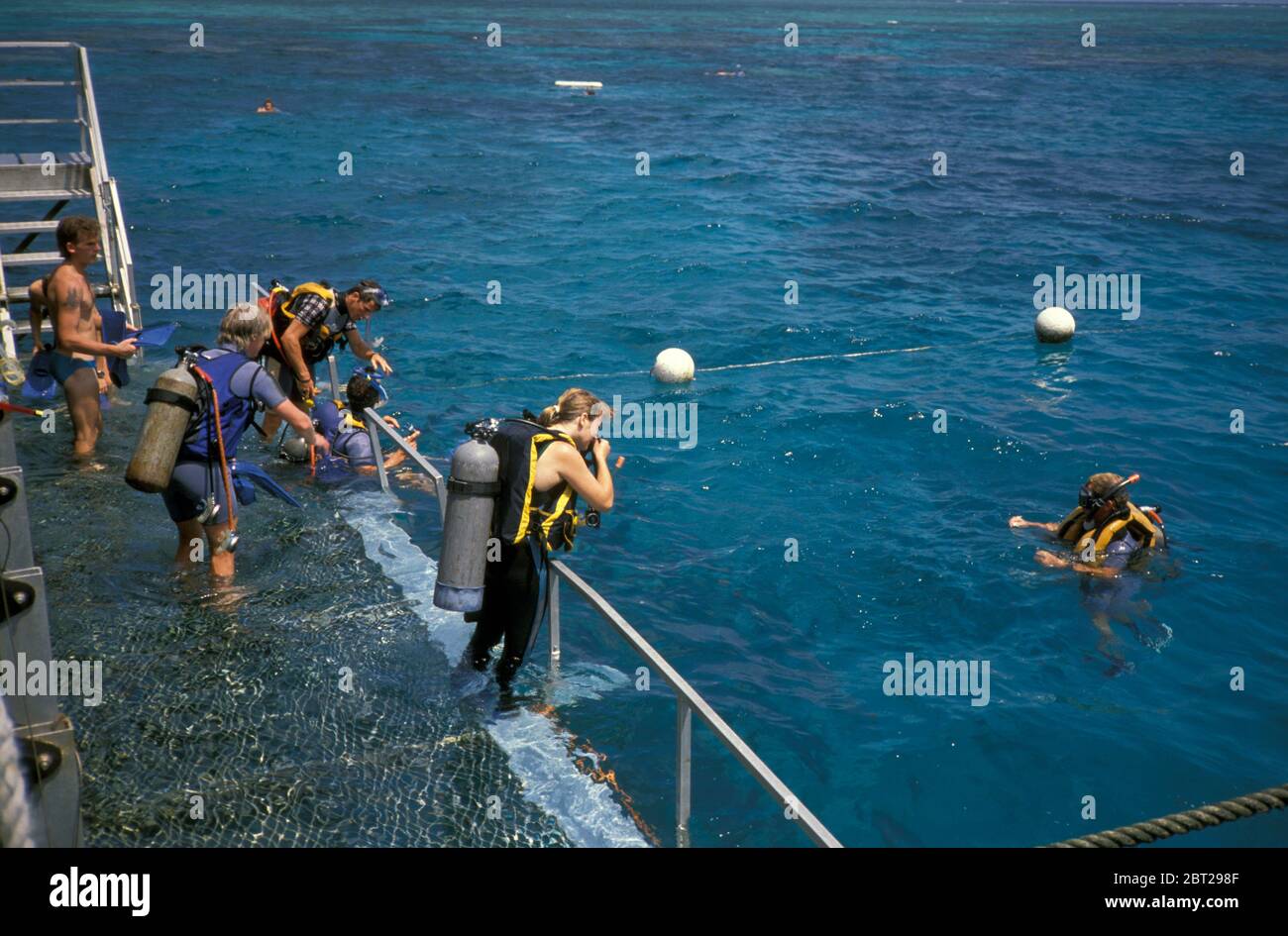 Underwater reef scuba australia ocean hi-res stock photography and ...