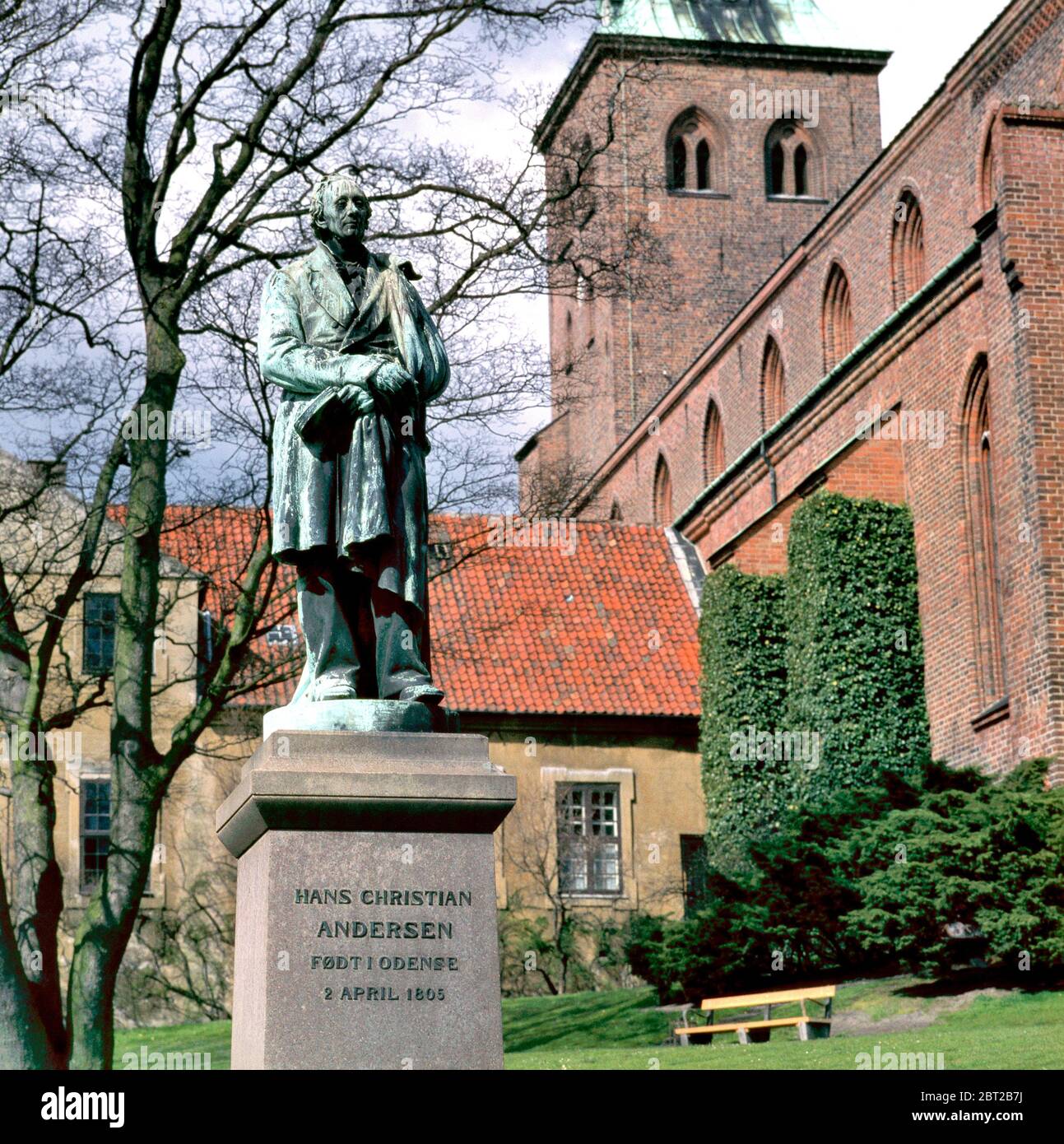 Sculpture statue of Hans Christian Andersen in front of sct Knud ...