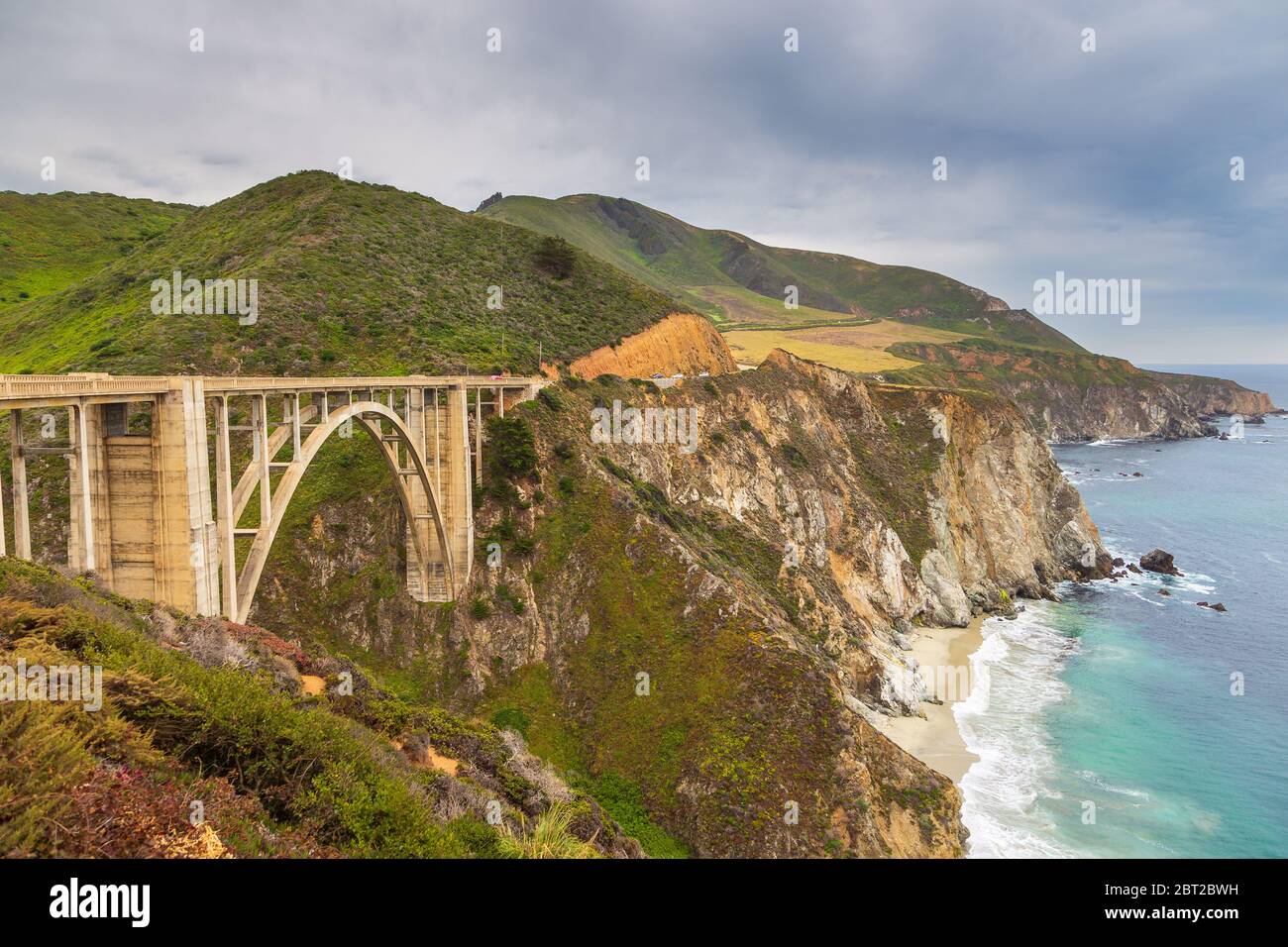 View of the Bixby Creek Bridge on the famous road number 1, Cabrillo ...
