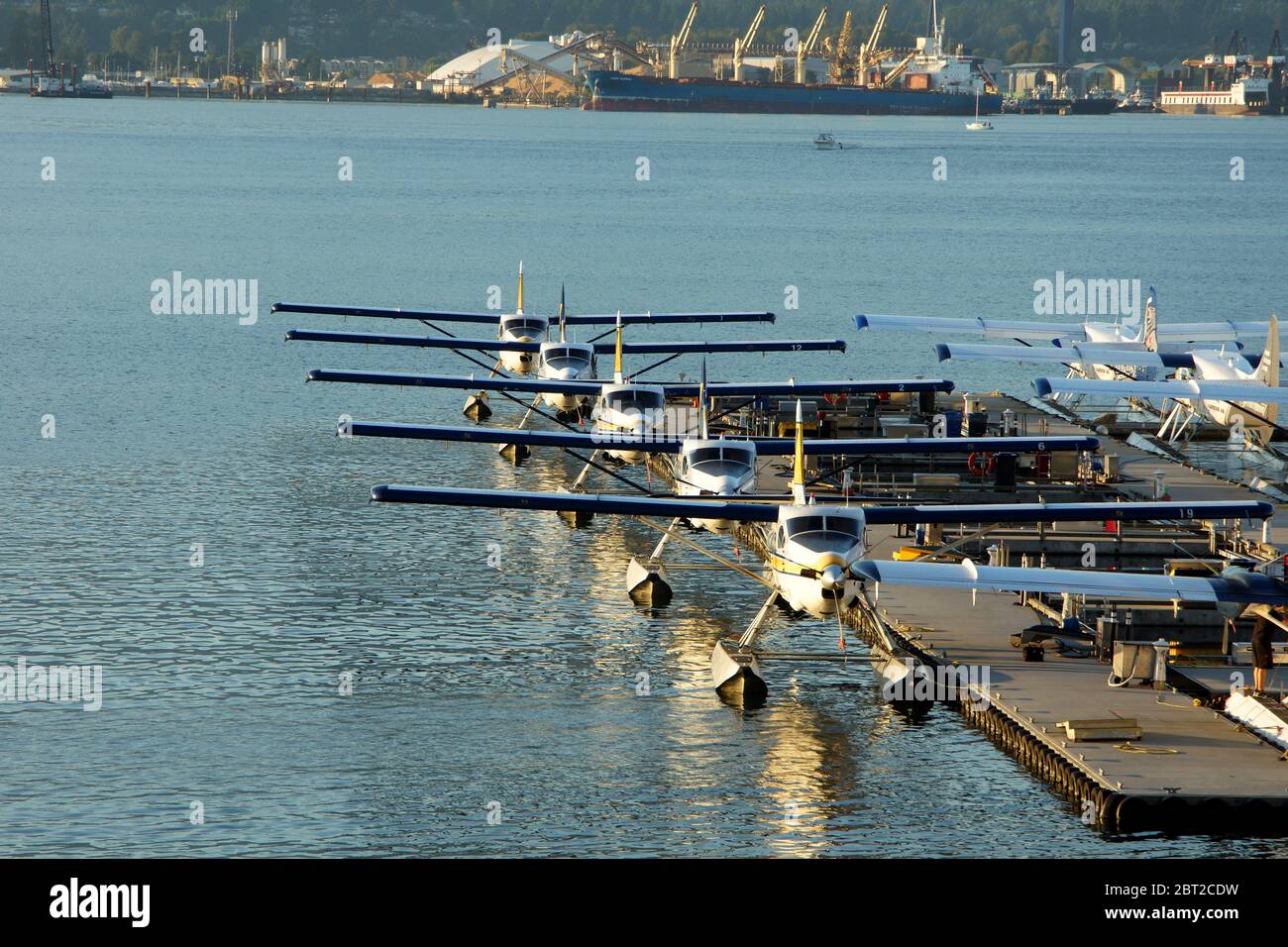 Waterplanes in the harbour of Vancouver, B.C Stock Photo - Alamy