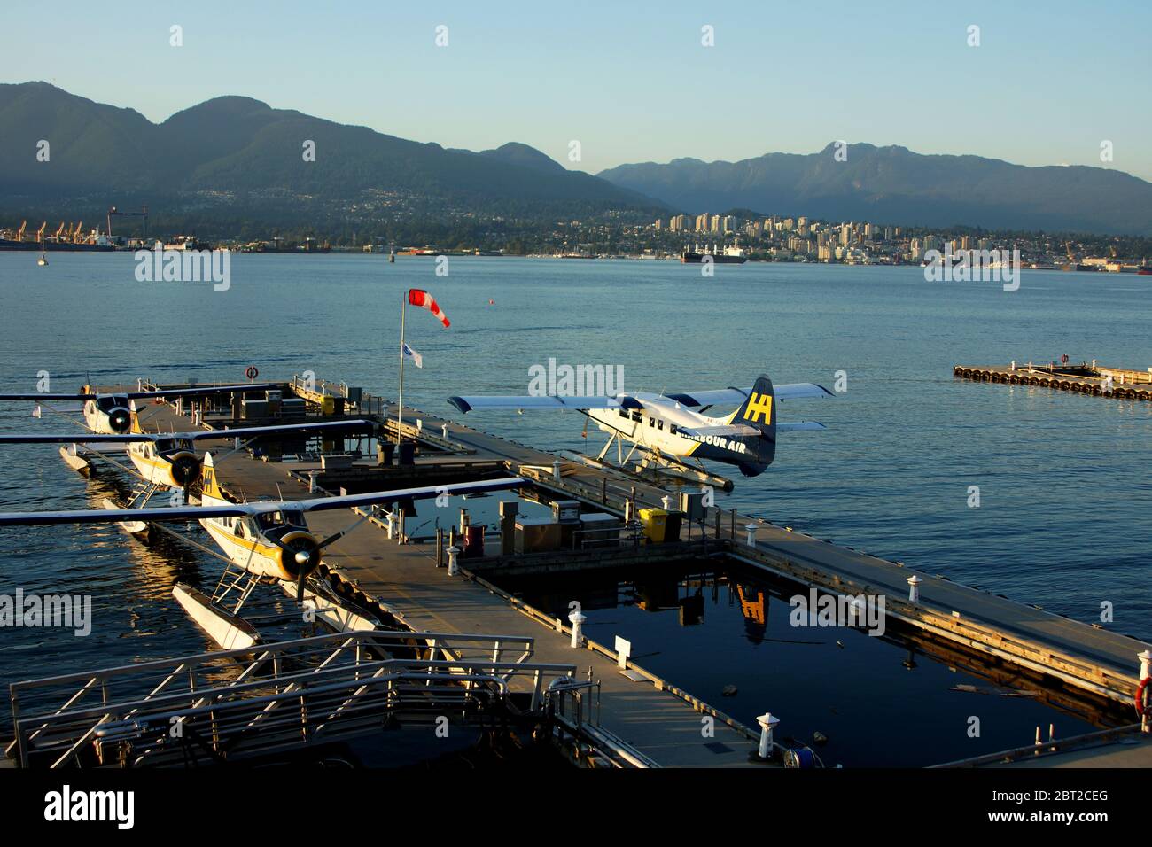 Waterplanes in the harbour of Vancouver, B.C Stock Photo - Alamy