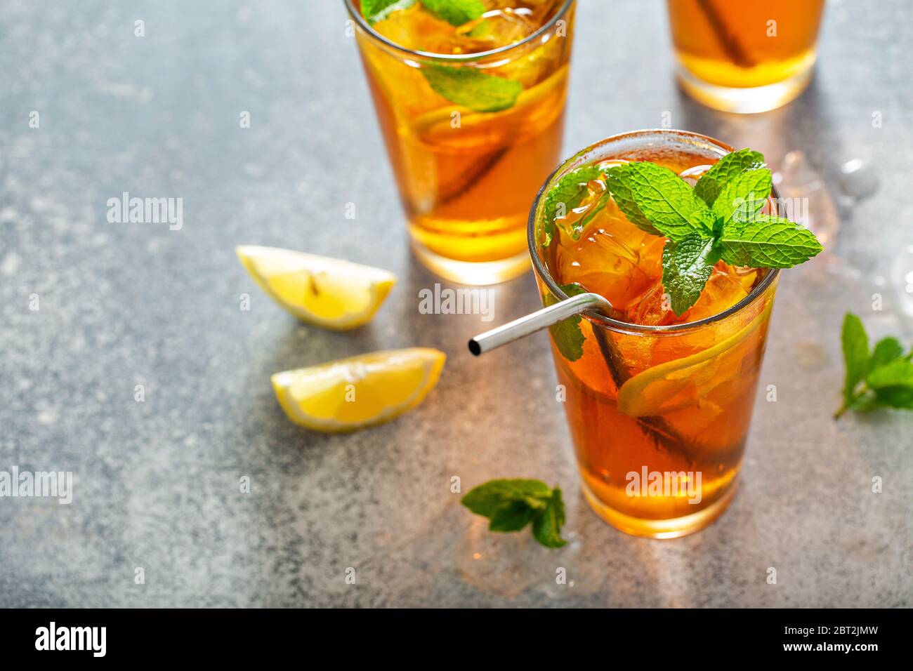 Refreshing iced tea Stock Photo - Alamy Refreshing iced tea Stock Photo - Alamy