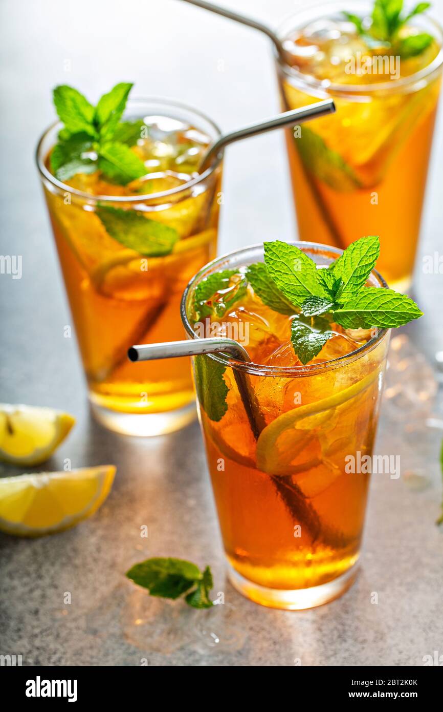 Refreshing iced tea hi-res stock photography and images - Alamy