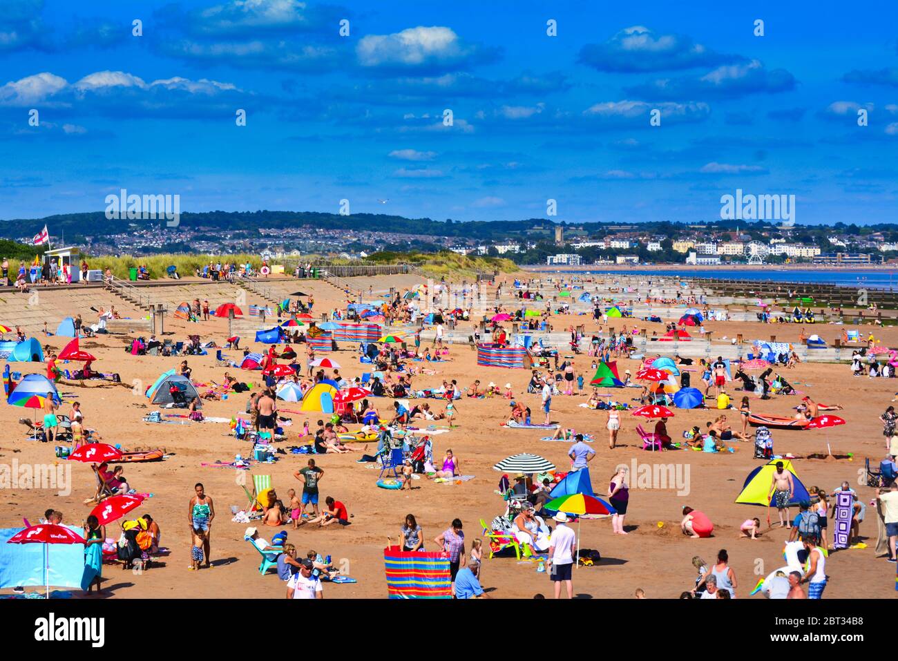 Busy beach in Dawlish Warren,Devon,UK Stock Photo - Alamy