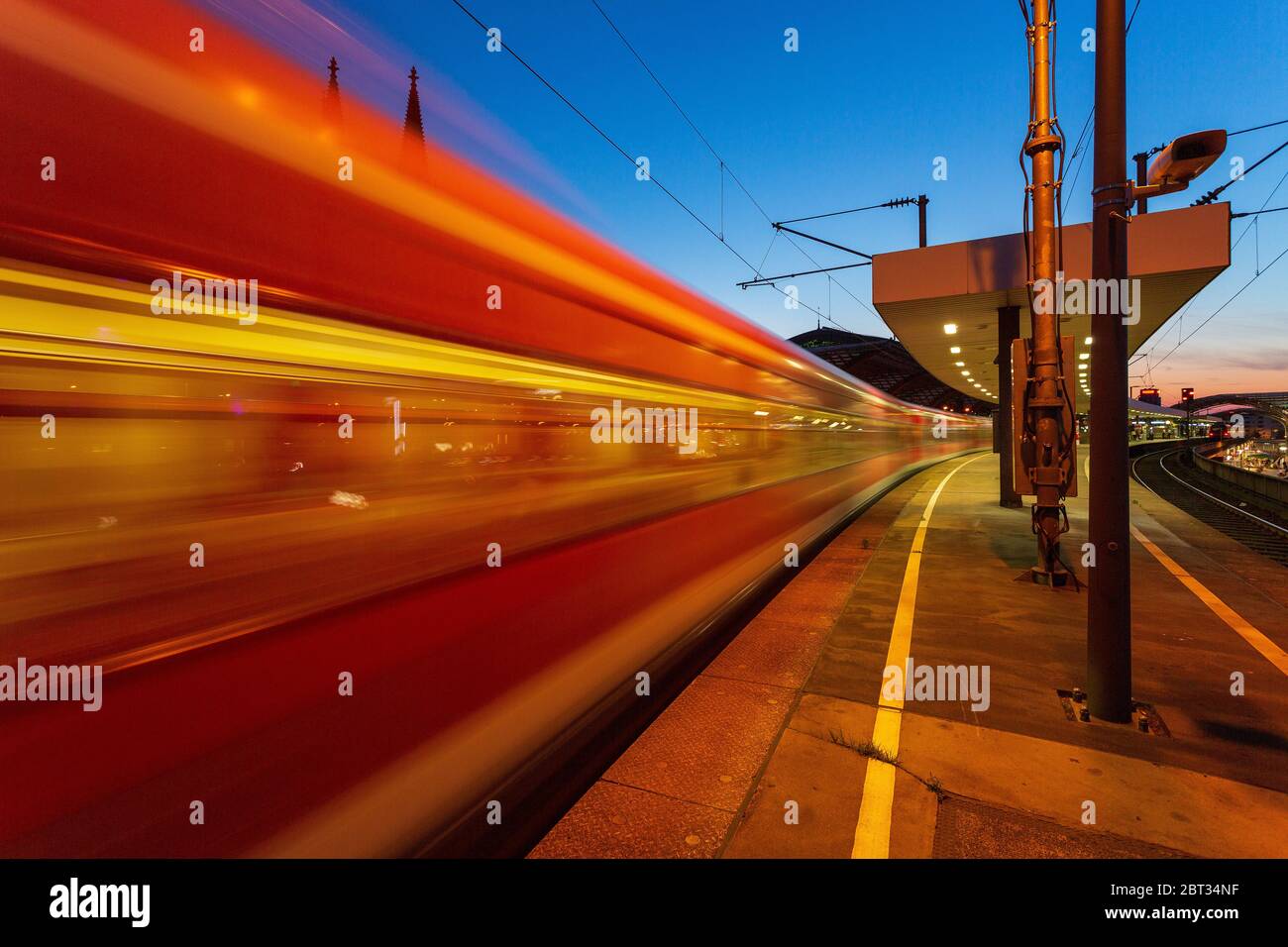 Cologne train station hi-res stock photography and images - Alamy
