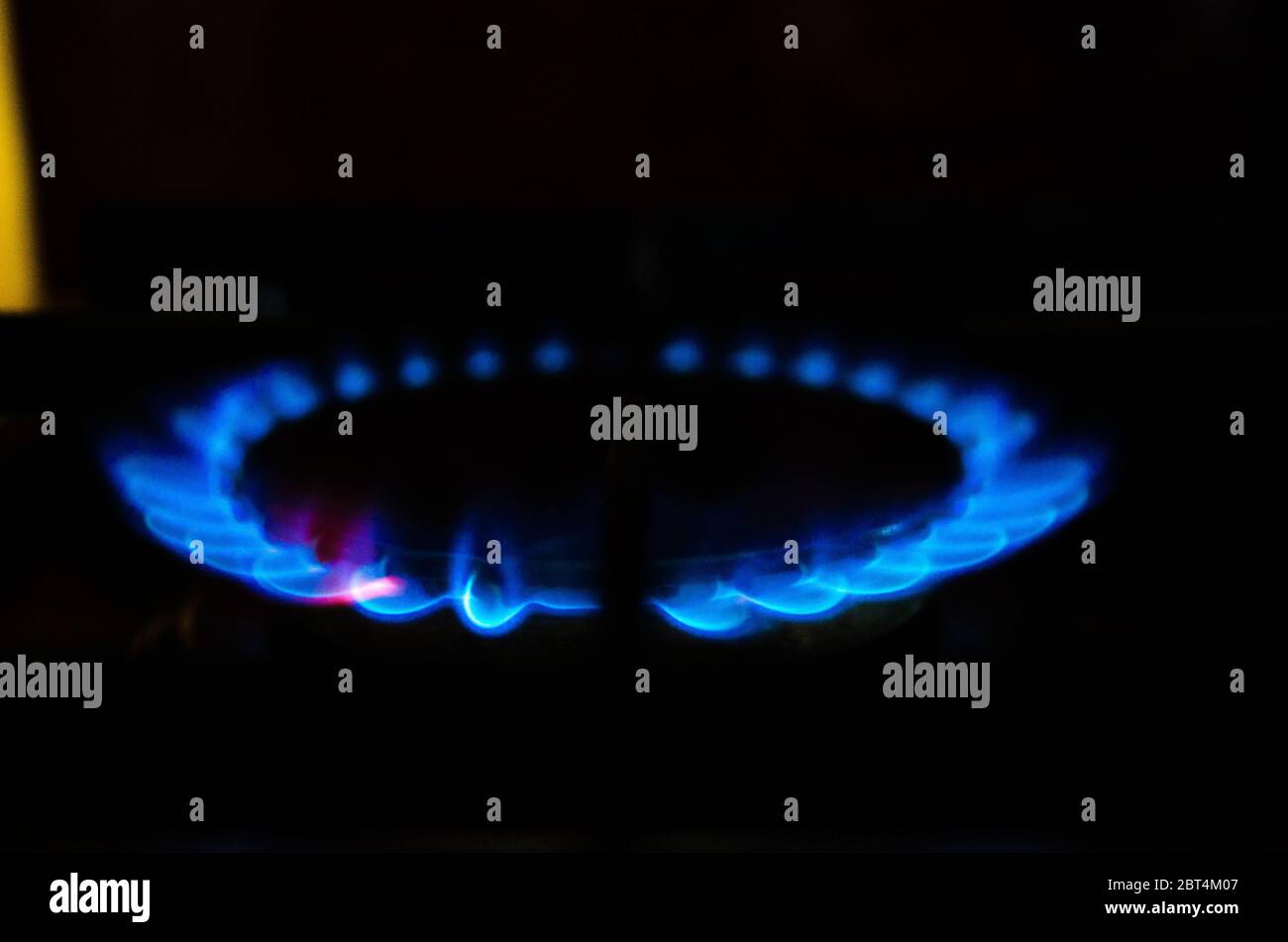 Blue flame in gas stove hi-res stock photography and images - Alamy