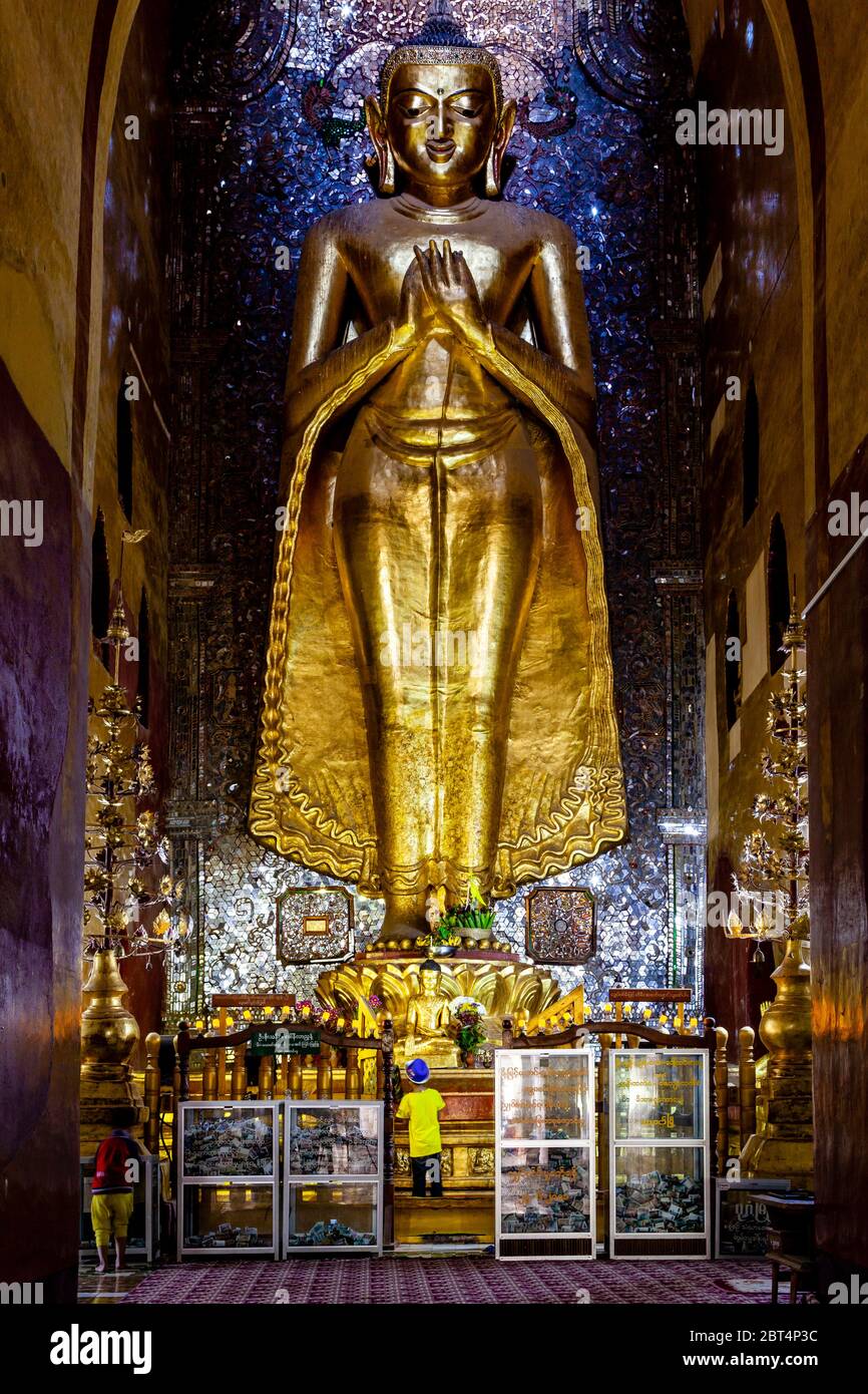 The Ananda Temple Interior, Bagan, Mandalay Region, Myanmar Stock Photo ...