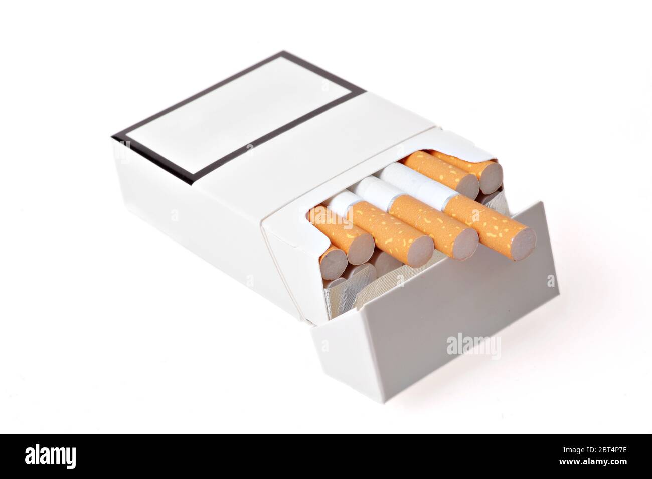 Empty cigarette boxes hi-res stock photography and images - Alamy