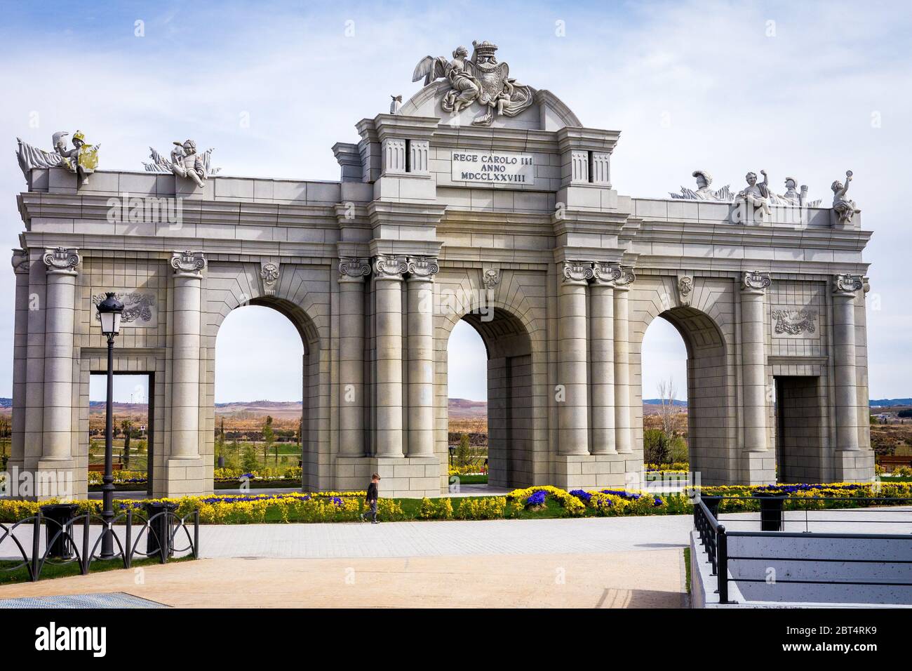 Arch model gate hi-res stock photography and images - Alamy