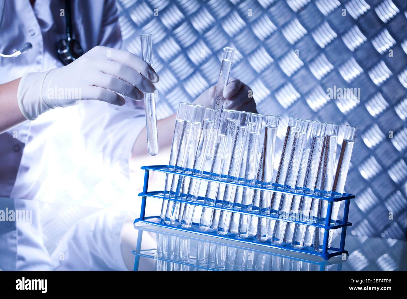 Eco medicinally medical experiment research hi-res stock photography ...