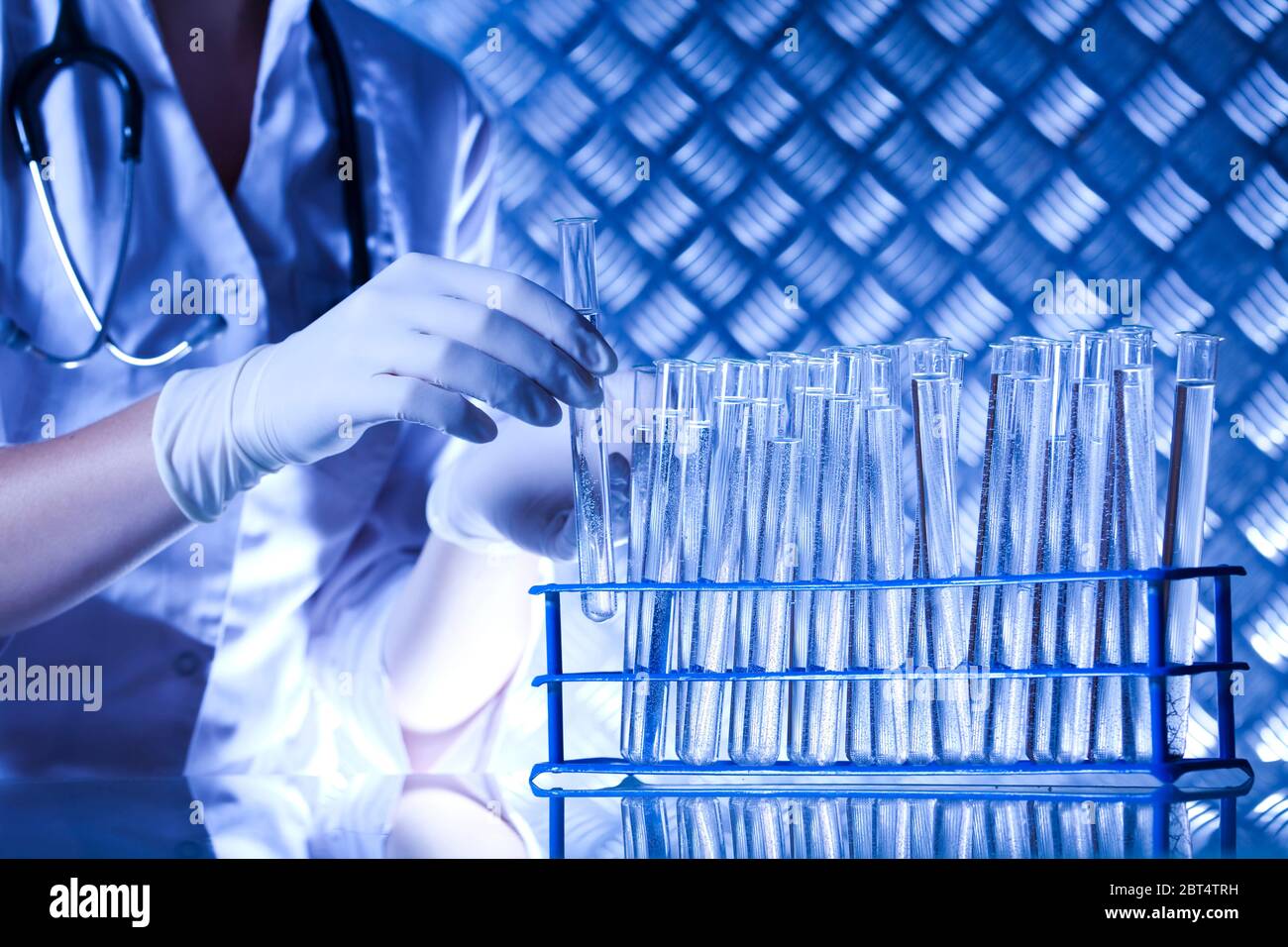 Eco medicinally medical experiment research hi-res stock photography ...