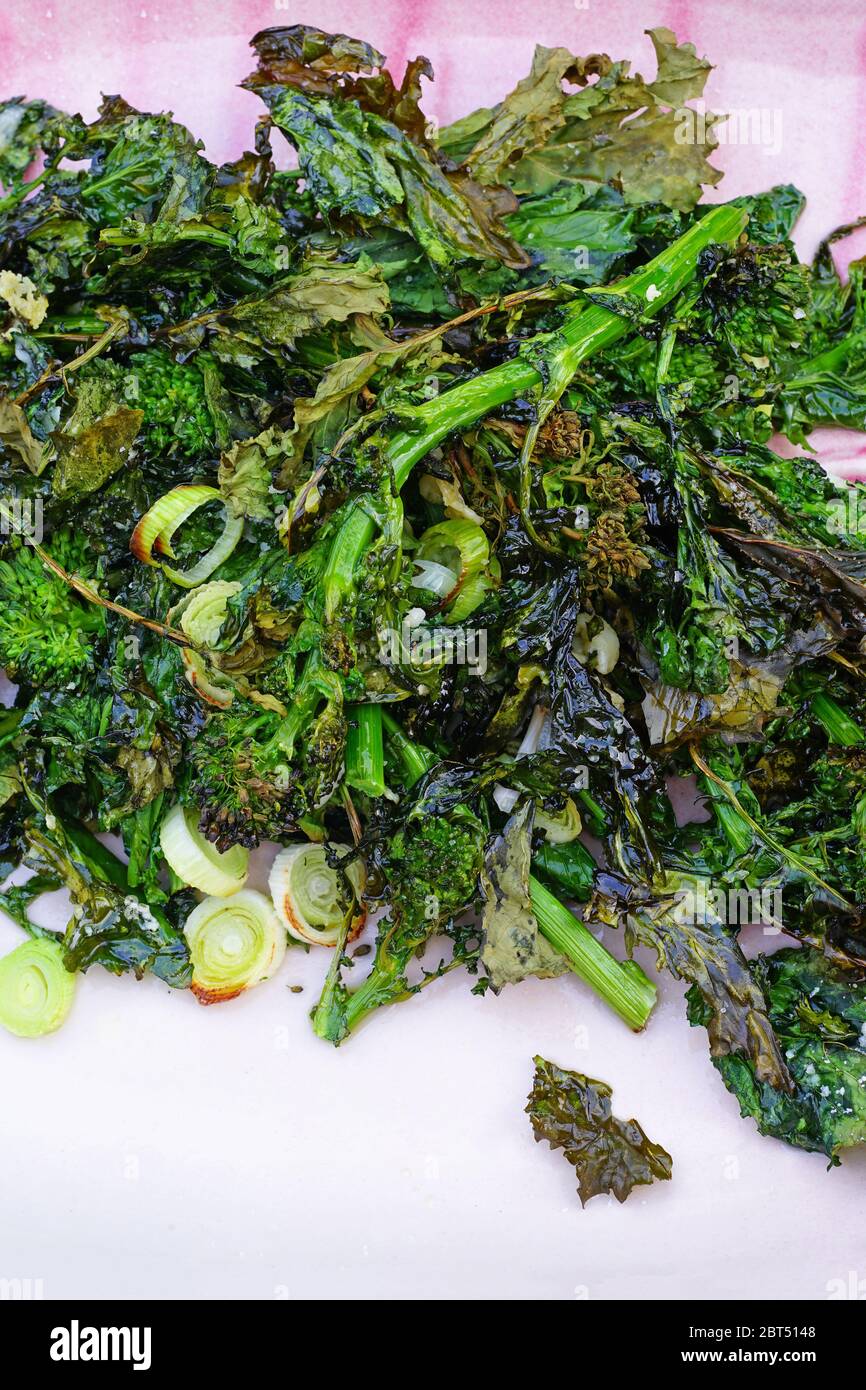 Broccoli rabe hi-res stock photography and images - Alamy