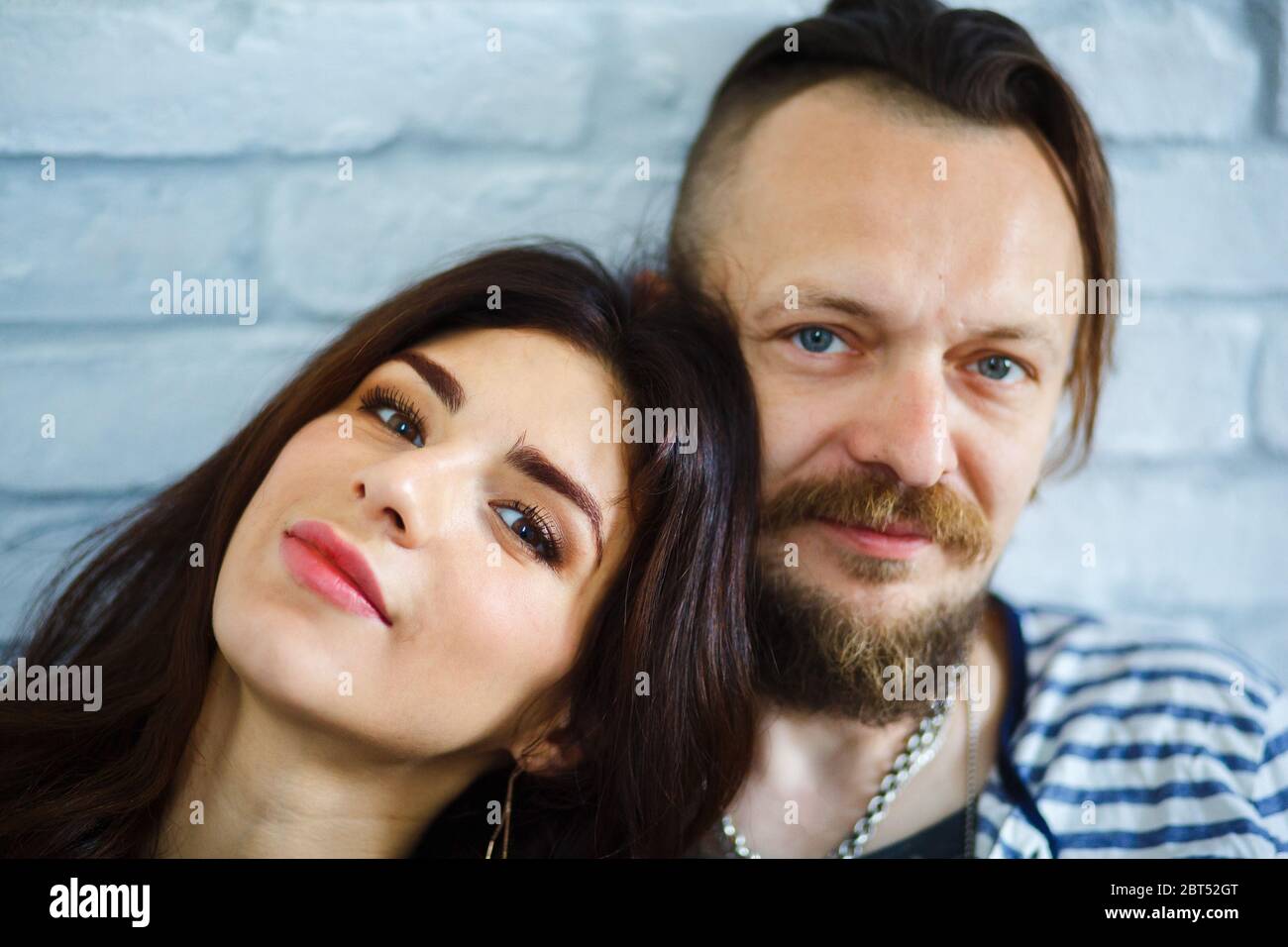 Couple home woman watching hi-res stock photography and images - Alamy