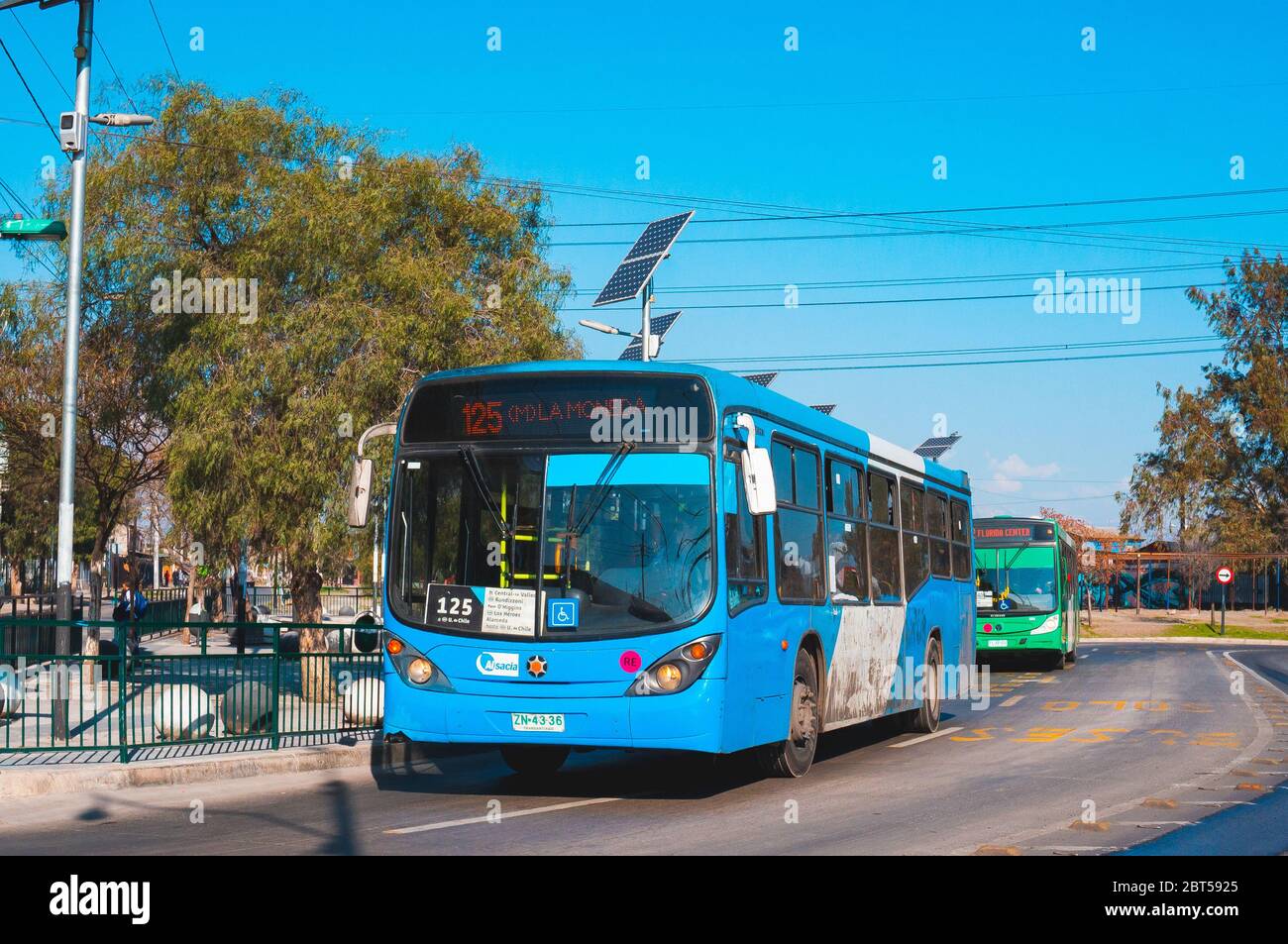 125 bus hi-res stock photography and images - Alamy
