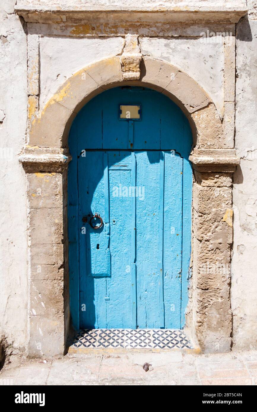 Africa entrance door hi-res stock photography and images - Alamy