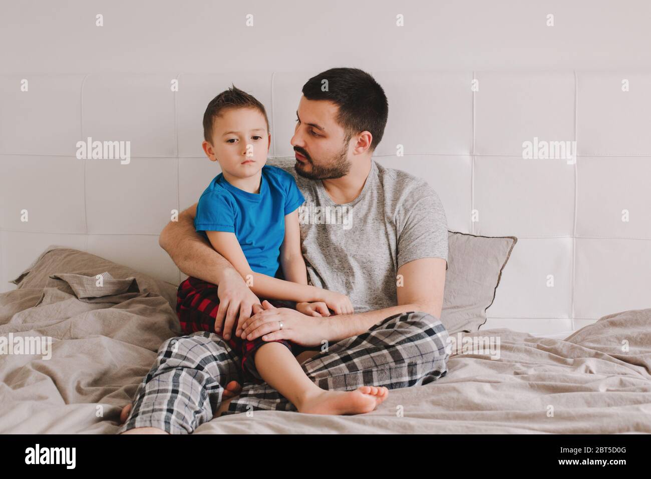 Dad talking to son serious hi-res stock photography and images - Alamy