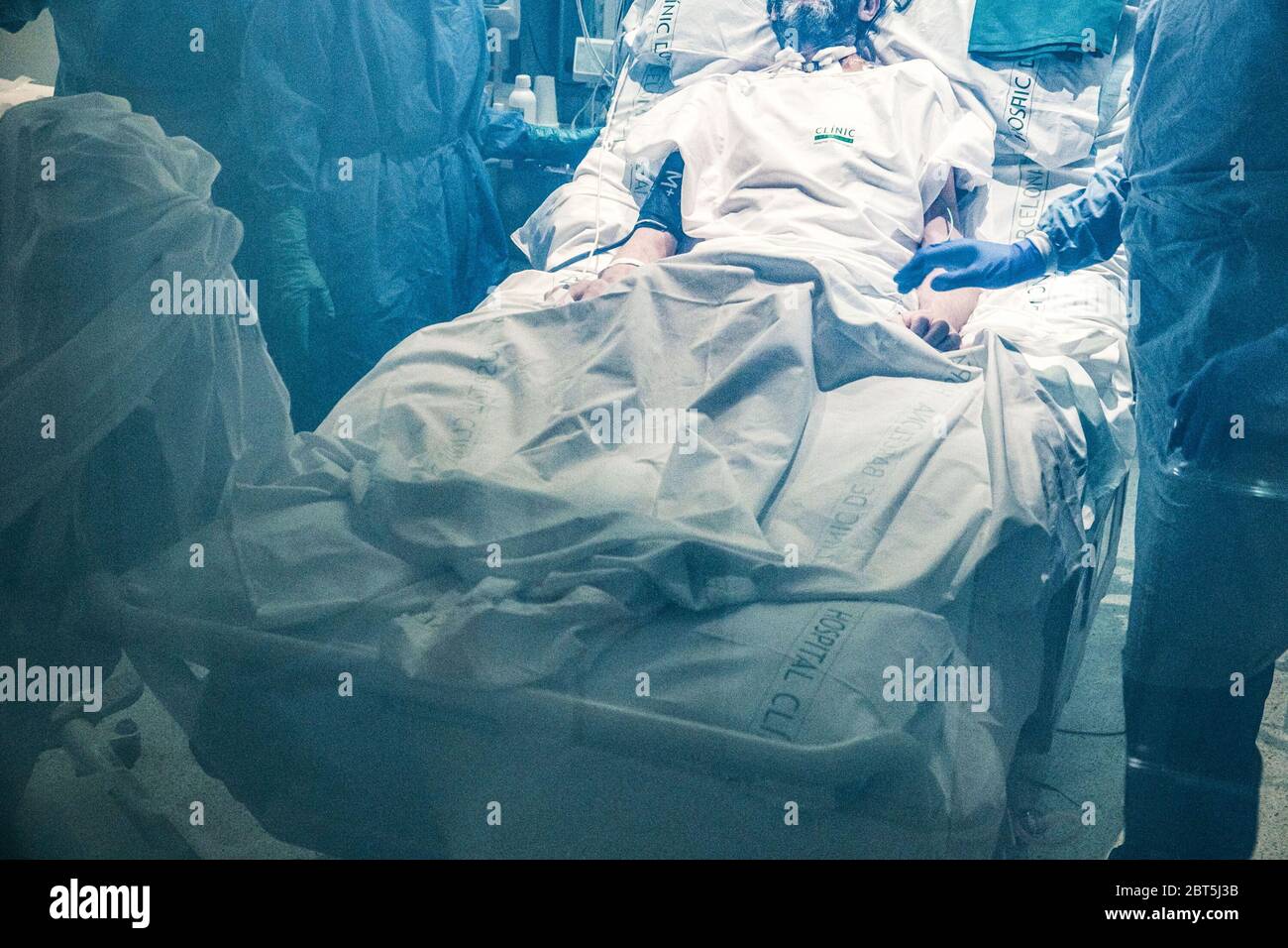 Hospital icu dead hi-res stock photography and images - Alamy