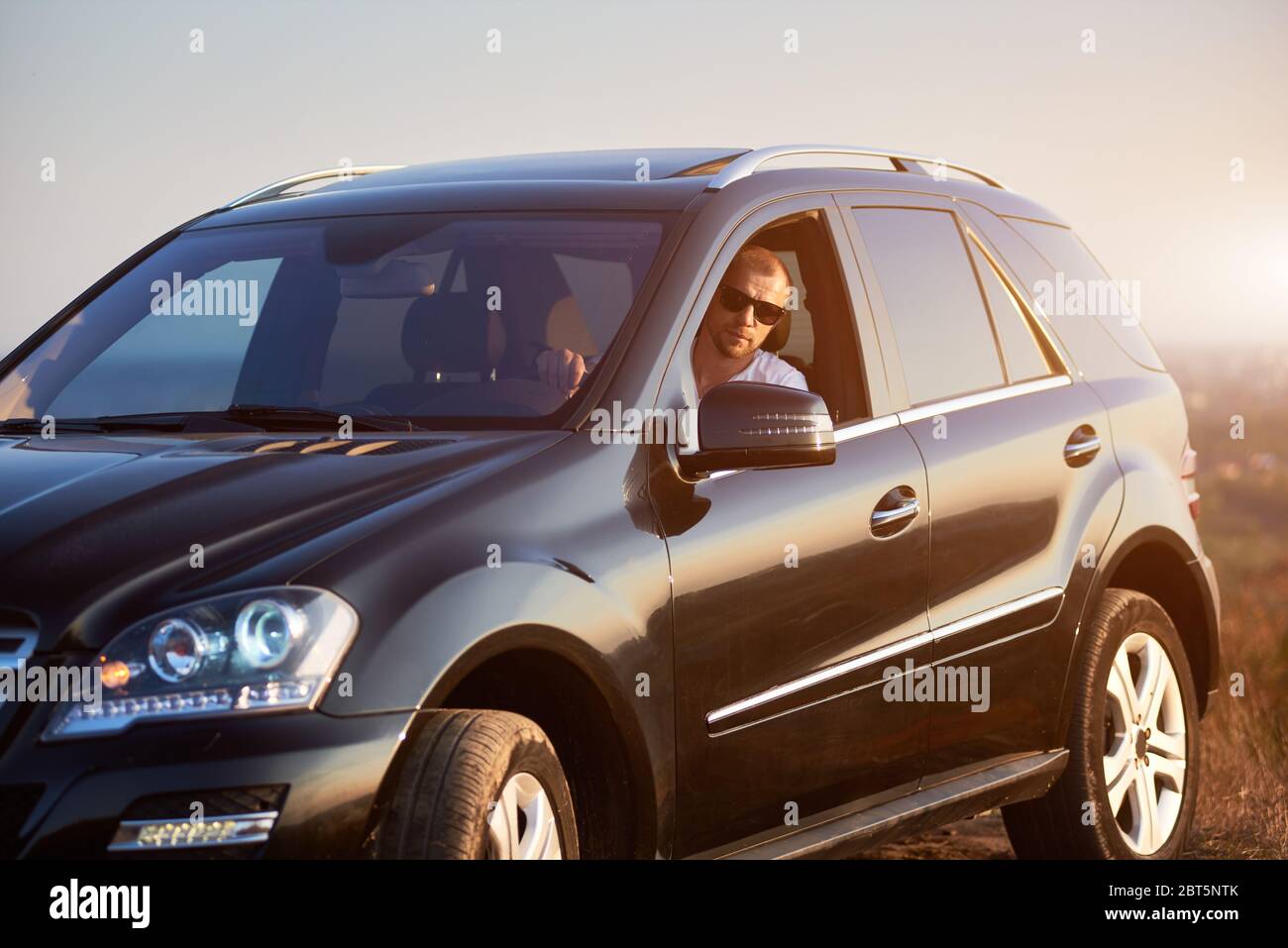 Man side view luxury hi-res stock photography and images - Alamy